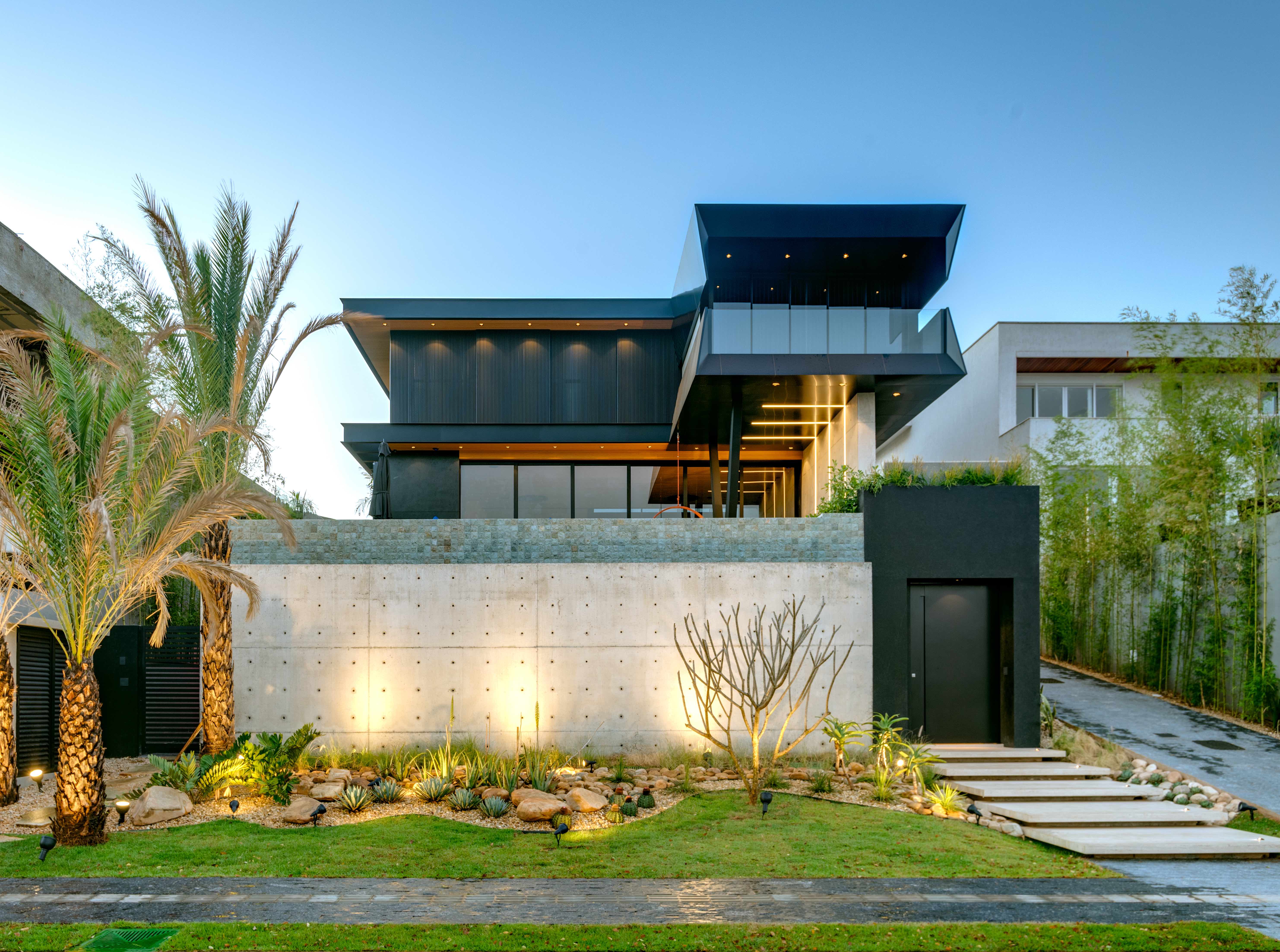 JIG HOUSE by dayala e rafael arquitetos associados - Architizer