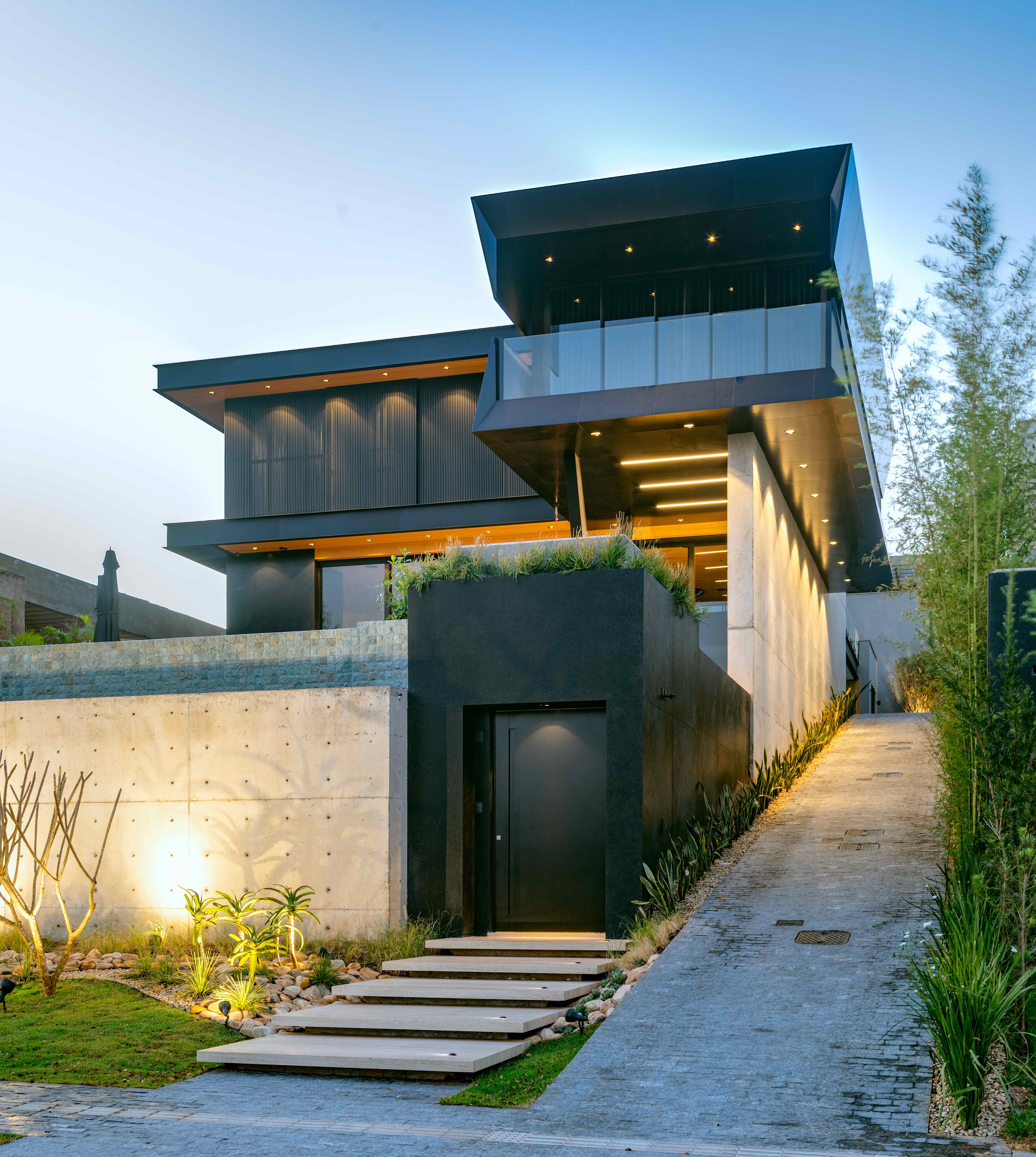 JIG HOUSE by dayala e rafael arquitetos associados - Architizer