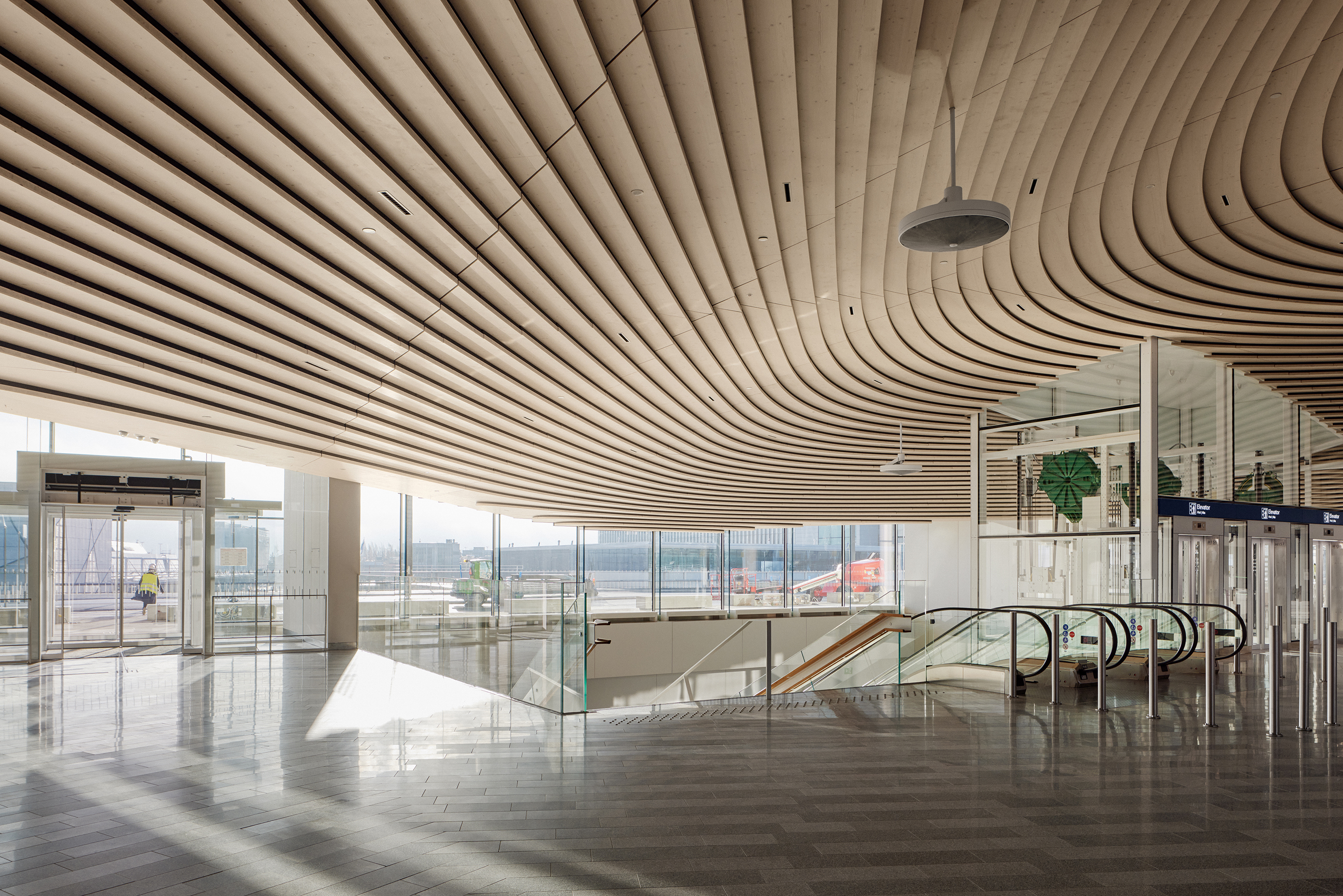 Helsinki Airport Departures and Arrivals Building by ALA Architects ...