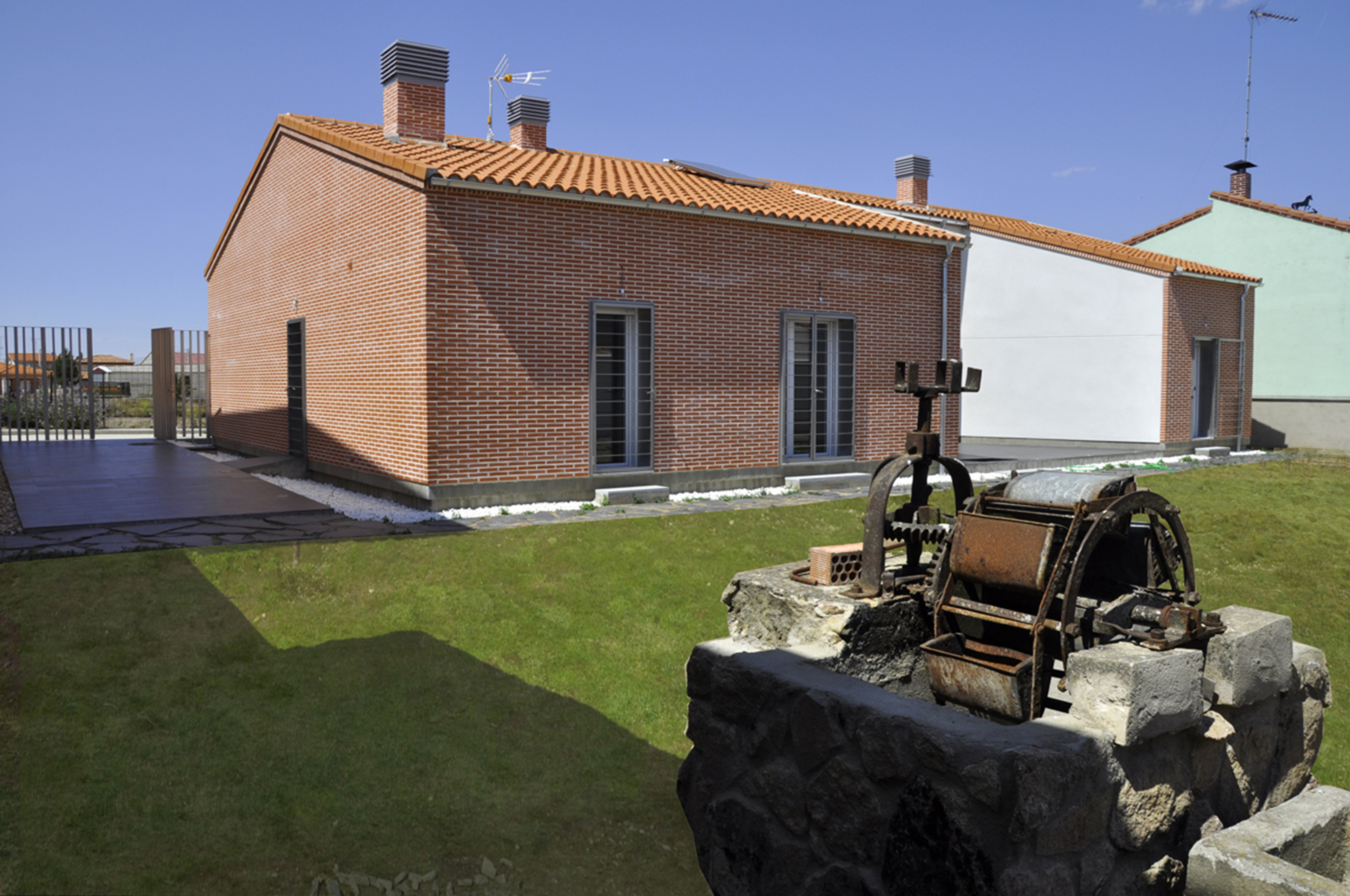 APPLE HOUSE by ApuntoArquitectura - Architizer