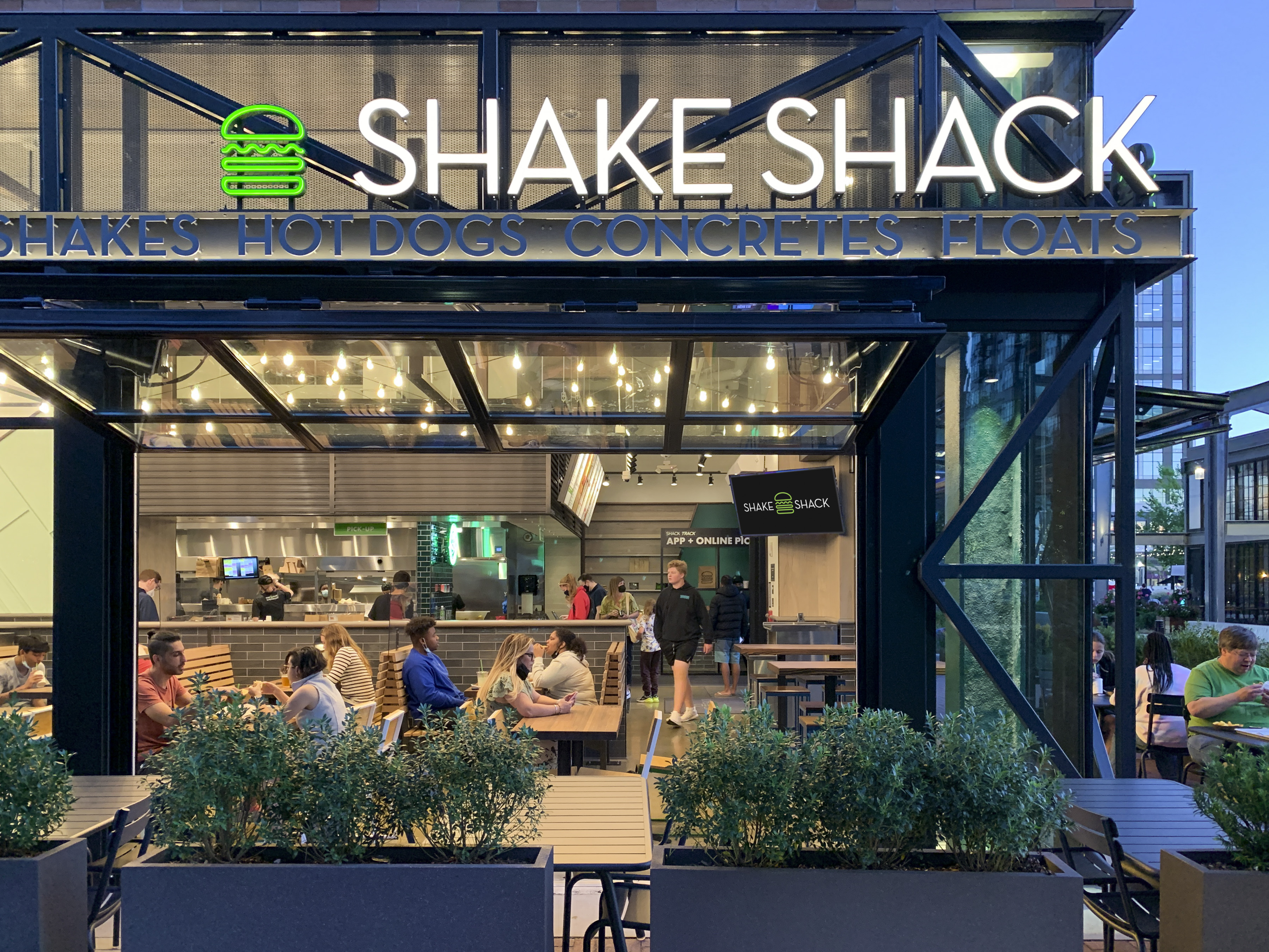 Standish Hall at Endicott College by Bergmeyer - Architizer