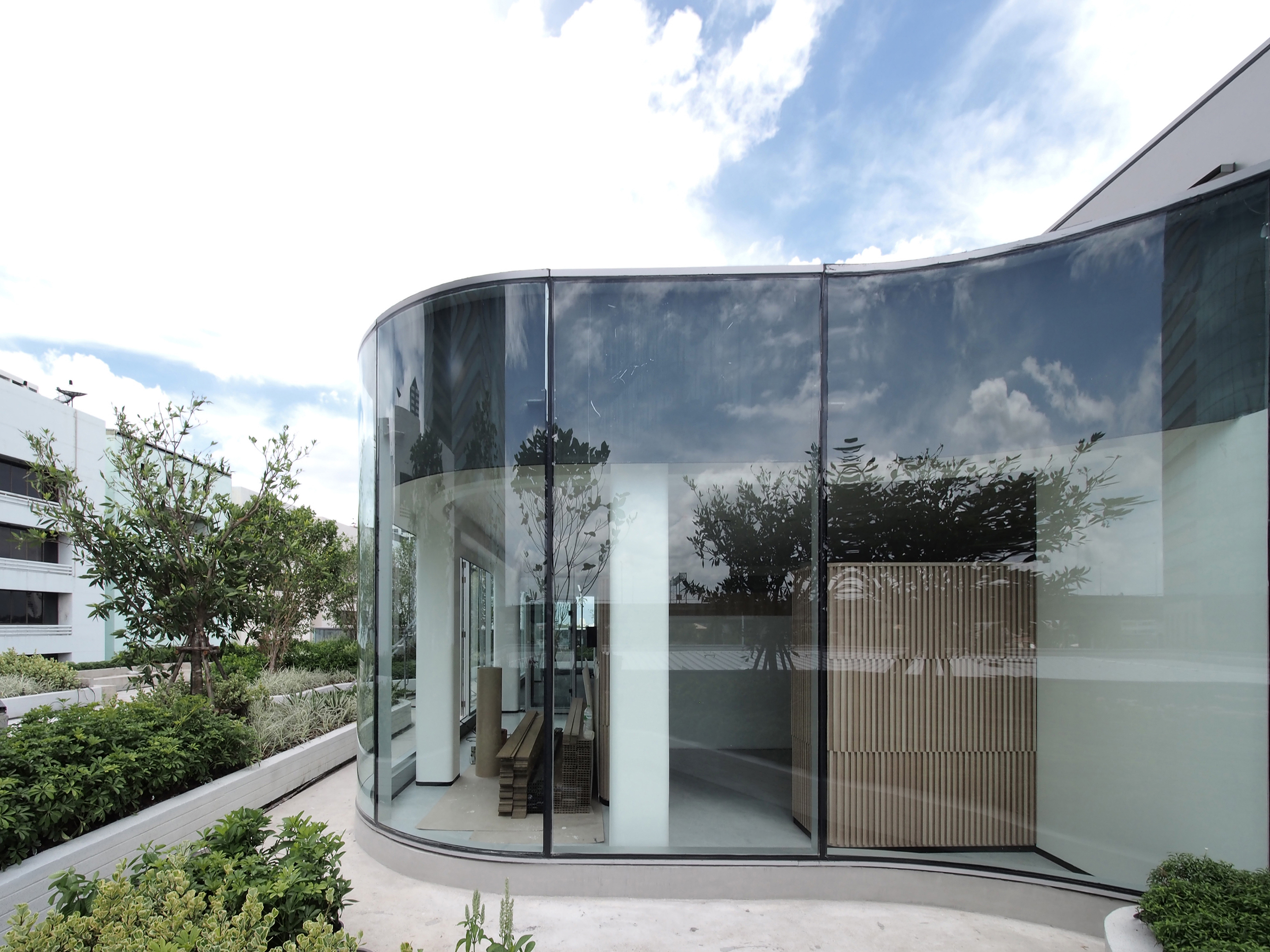 Toyota Motor Thailand Marketing Office Complex by ASWA (Architectural ...