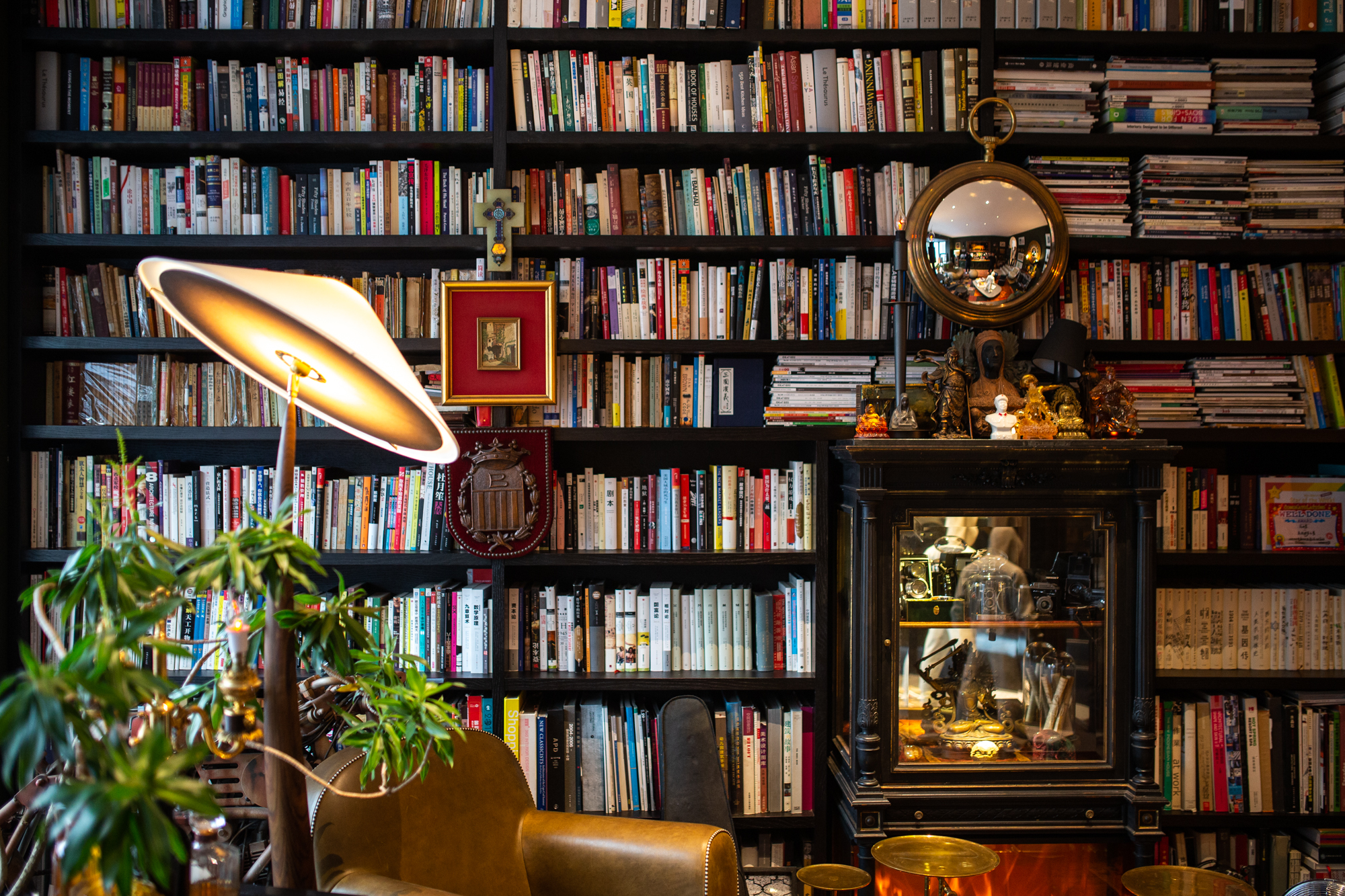 Fan Yi : 900㎡ Artistic Villa by NARJEELING - Architizer