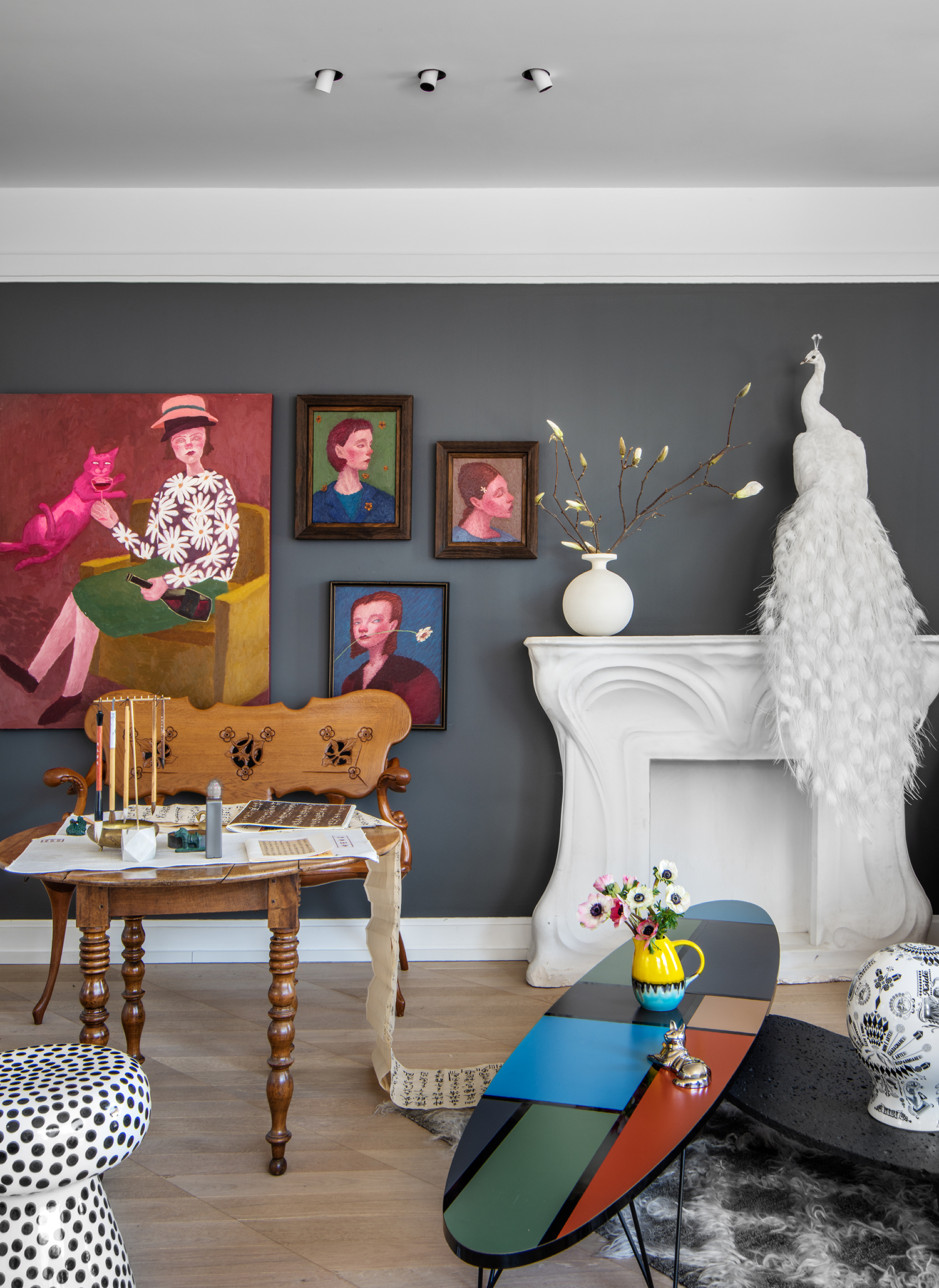 Fan Yi : 900㎡ Artistic Villa by NARJEELING - Architizer