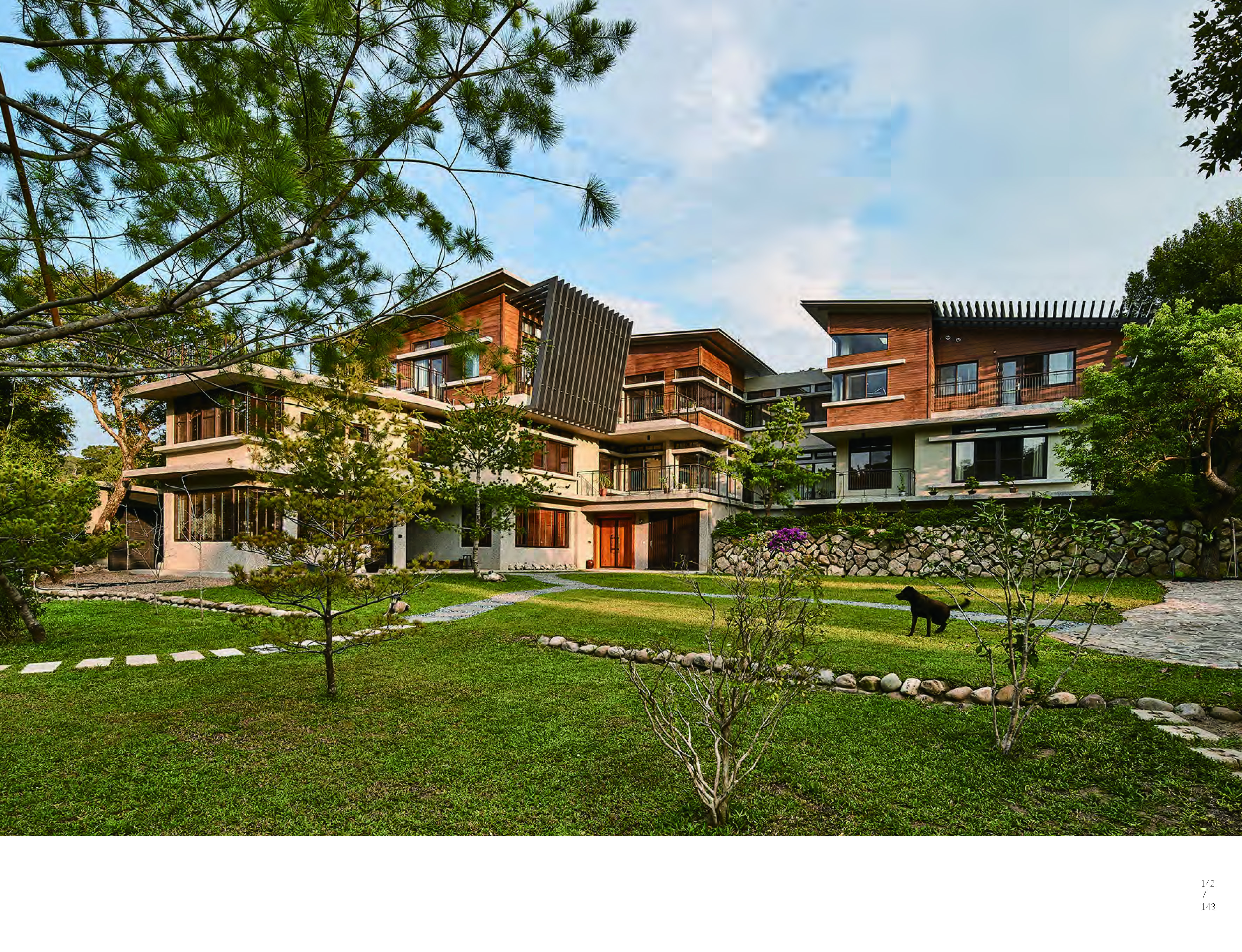 Timeless House in Mountain by Emerge architects & associates 上滕聯合建築師事務所 ...