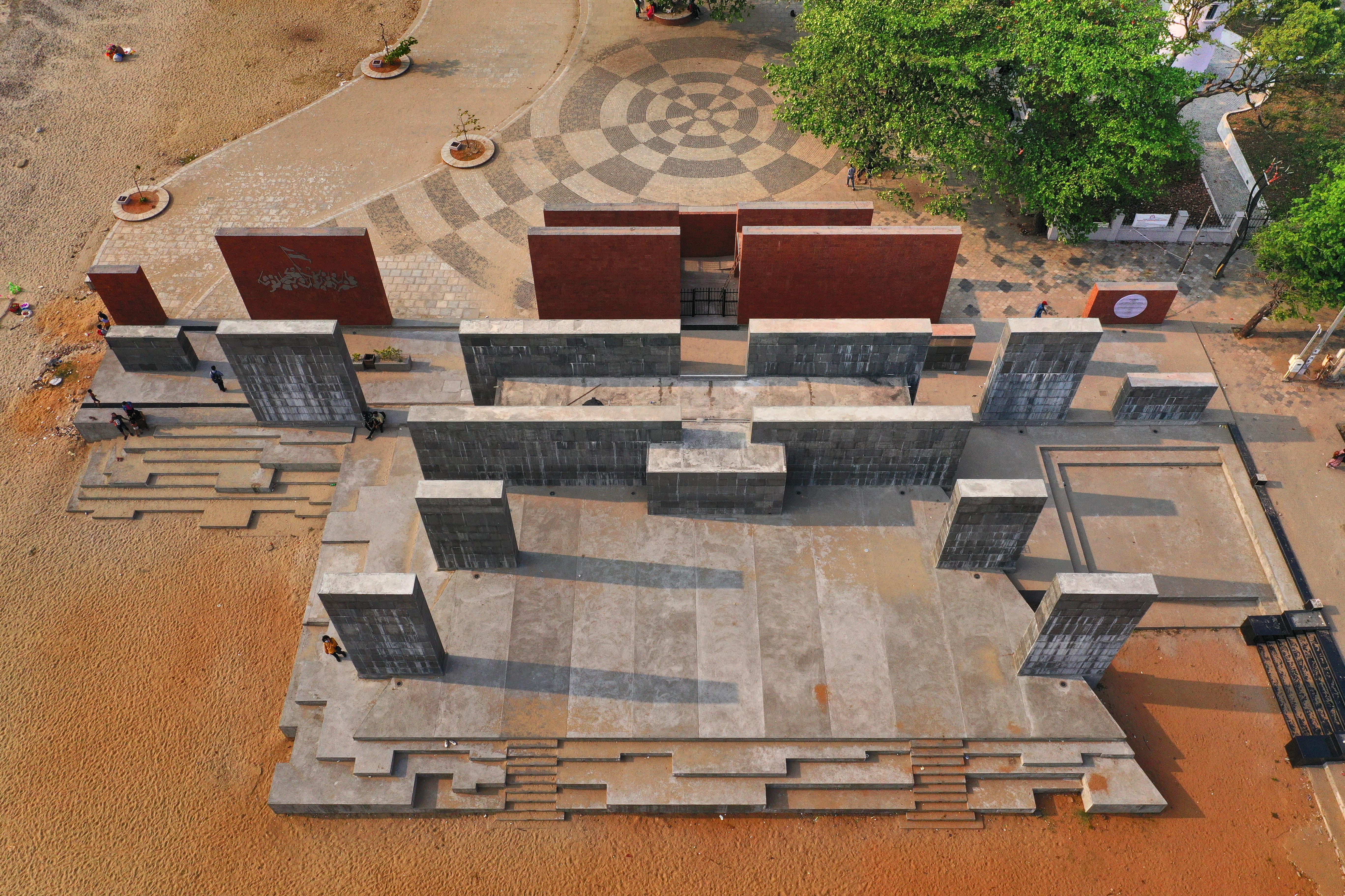 Freedom Square by Deearth - Architizer