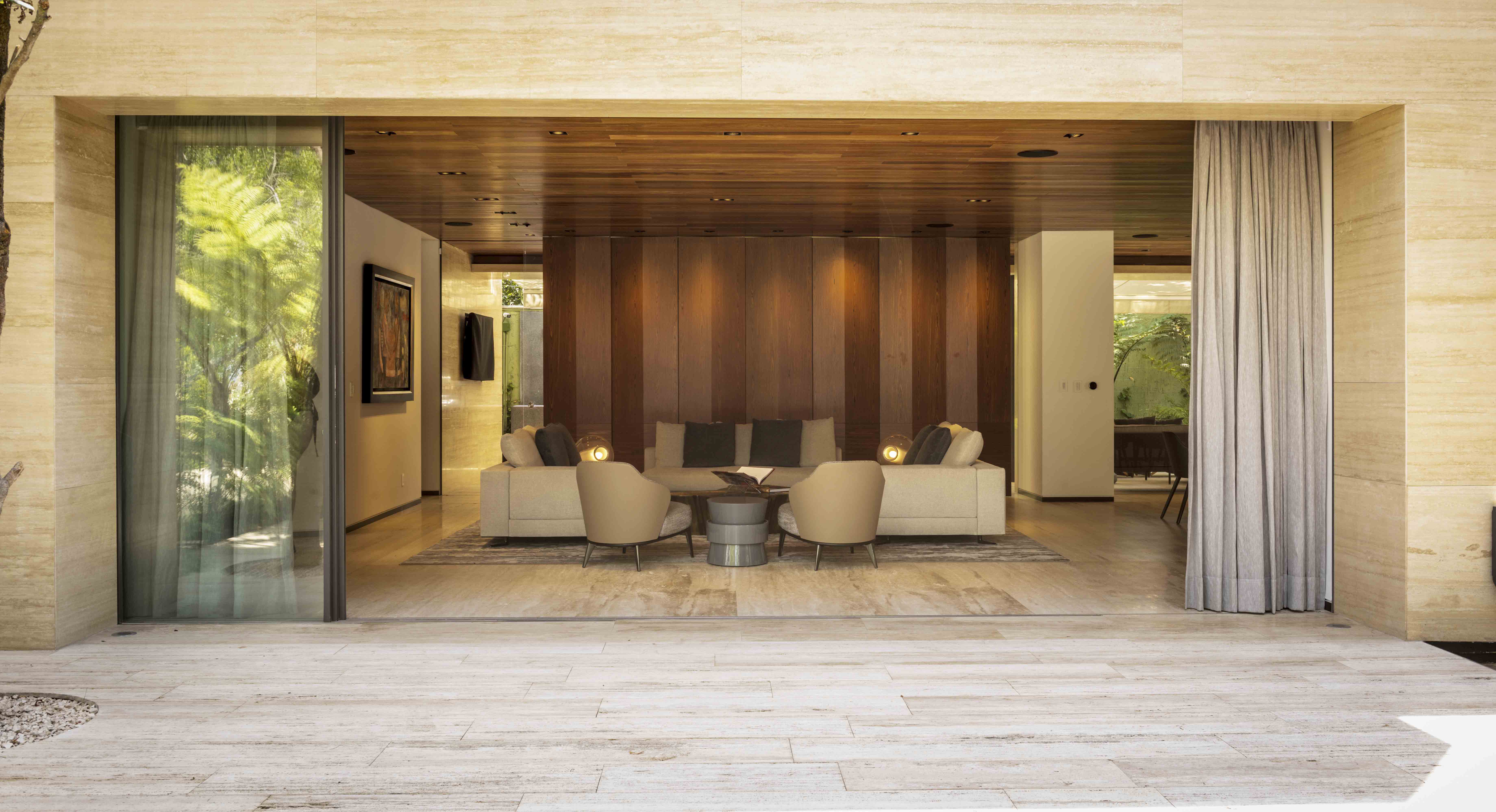 Magnolia House // Ezequiel Farca Studio | ARCHCOD