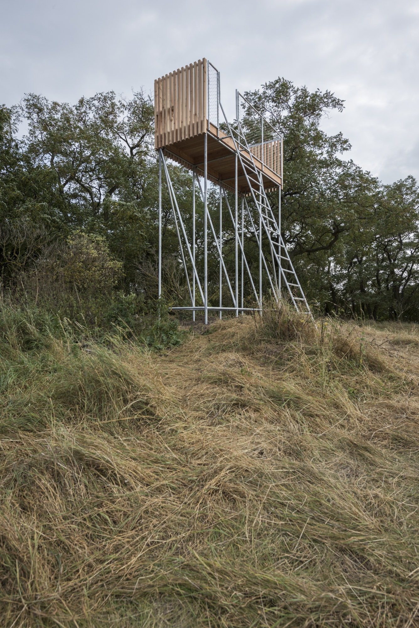 3 High Seats by 1:1 lab - Architizer