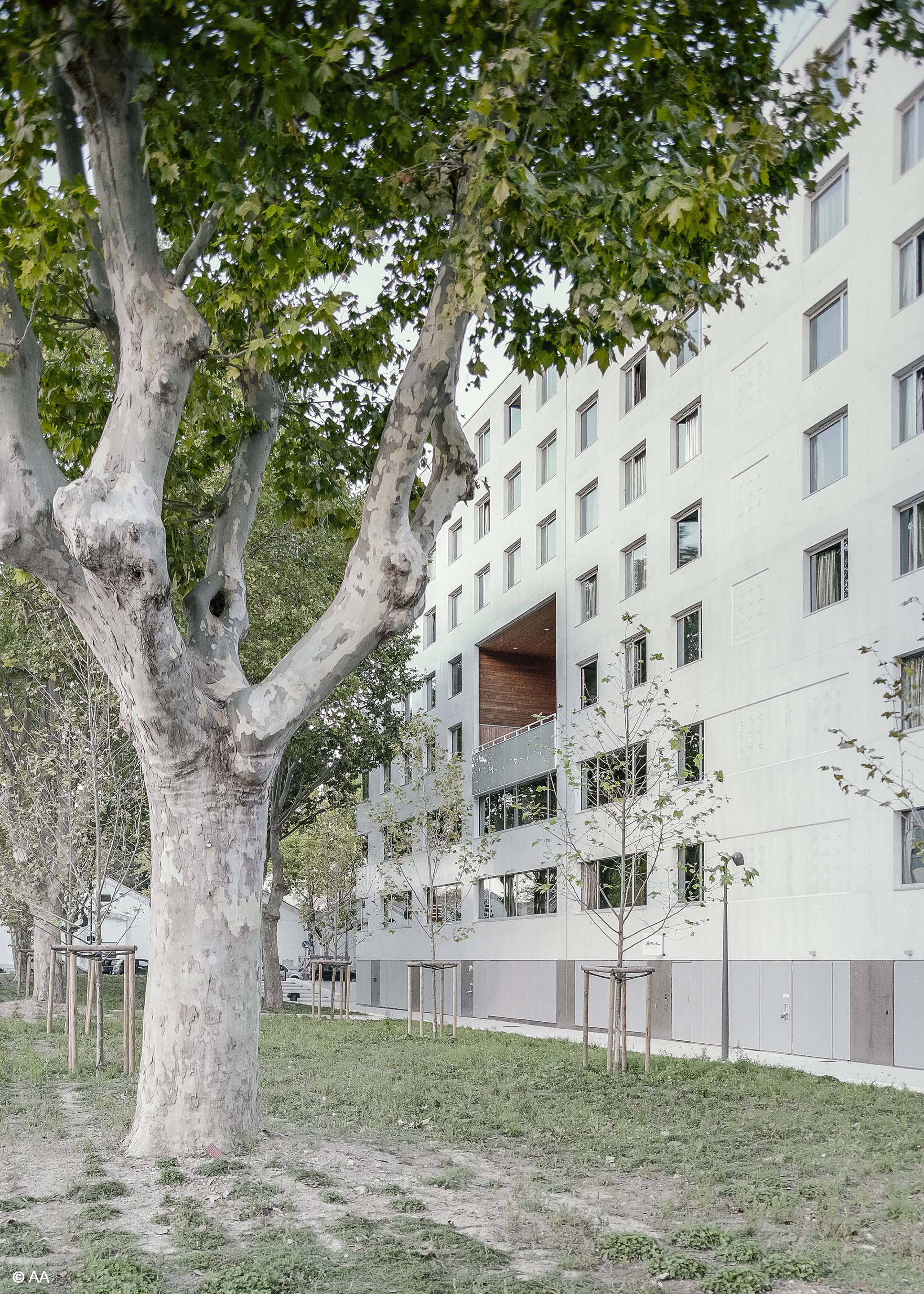 ESMA École Supérieure des Métiers Artistiques and student accommodation ...