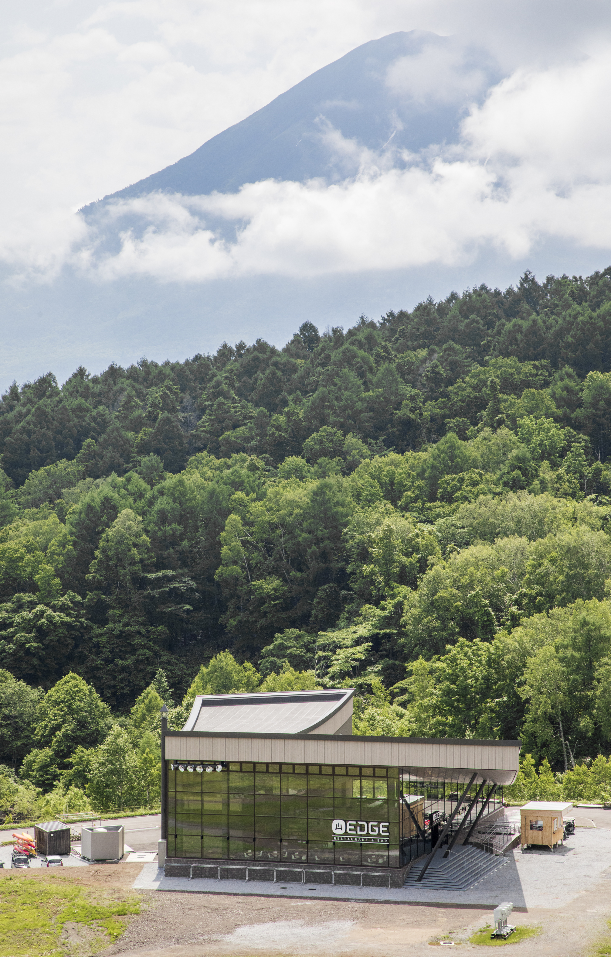 Niseko Hanazono Resort New Restaurant / Café&Bar “HANAZONO EDGE ...