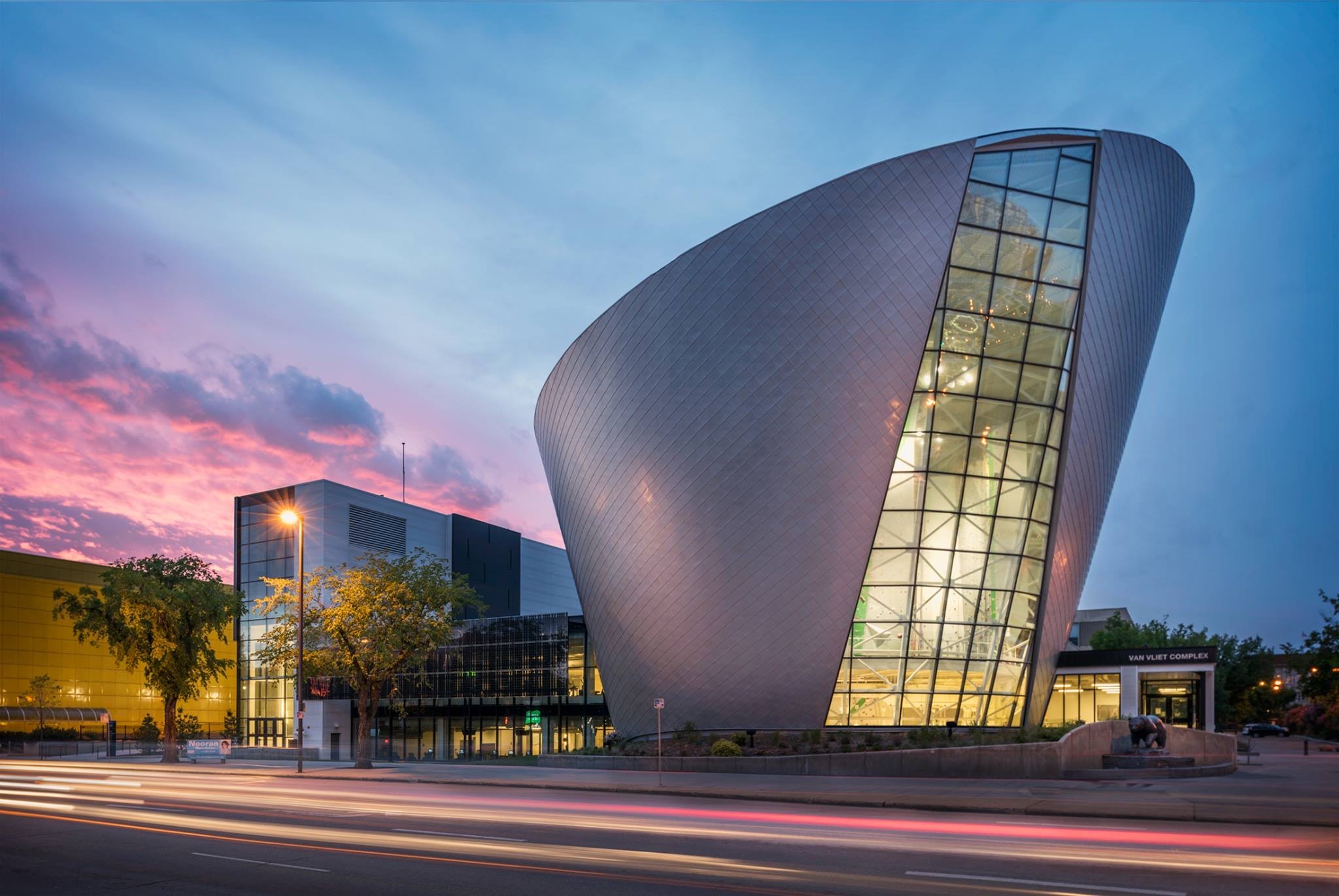 Capilano Branch Library by Group 2 Architecture Interior Design ltd ...