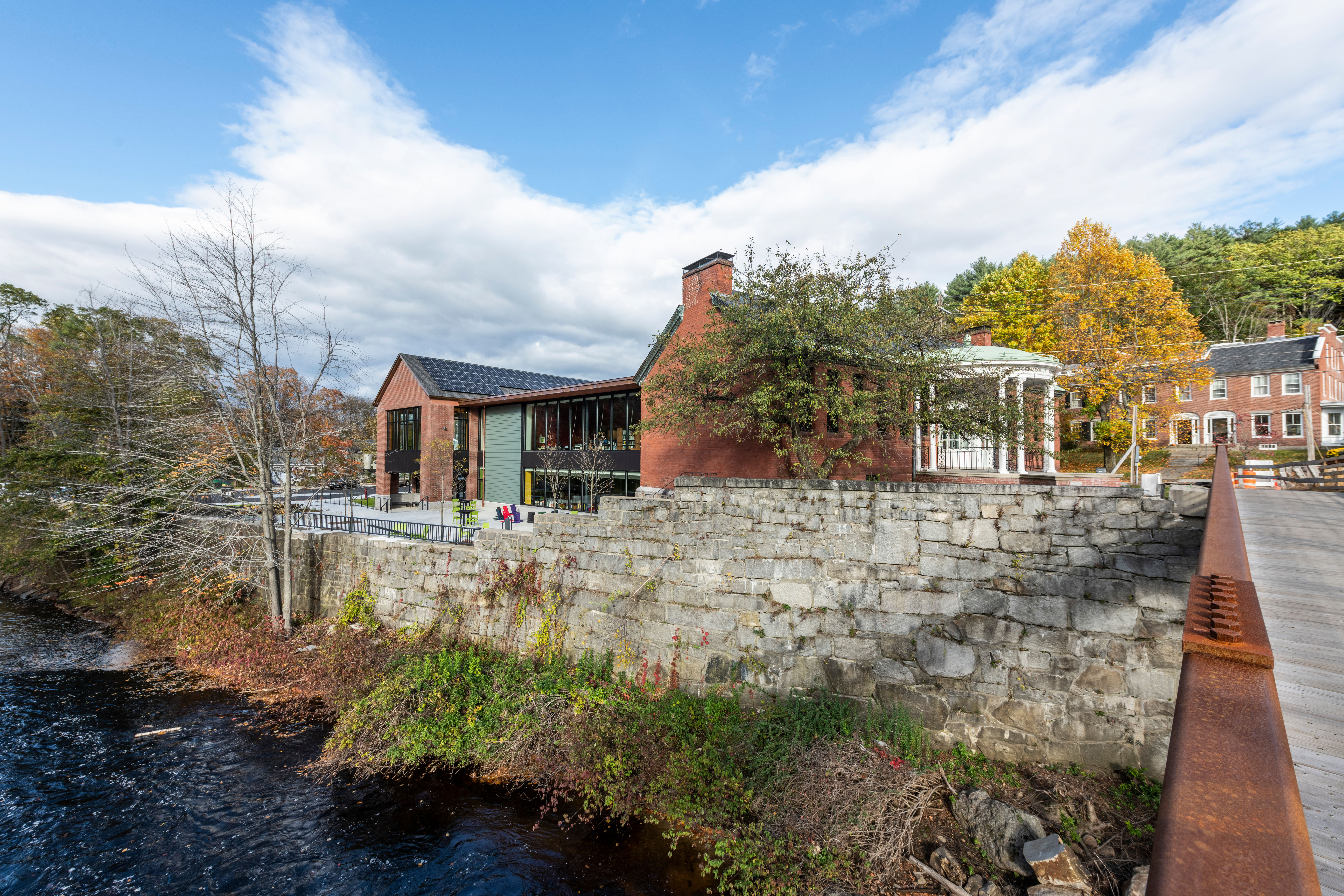 Peterborough Town Library by Annum Architects (formerly Ann Beha ...