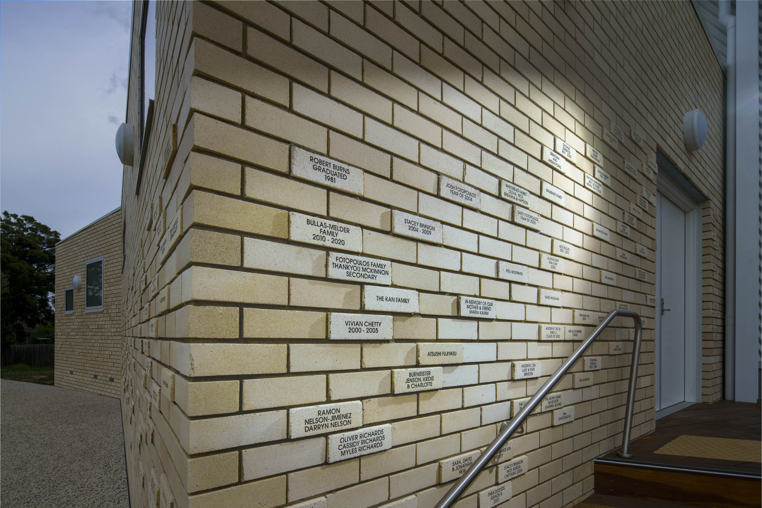 McKinnon Secondary College Gymnasium by H2o Architects - Architizer