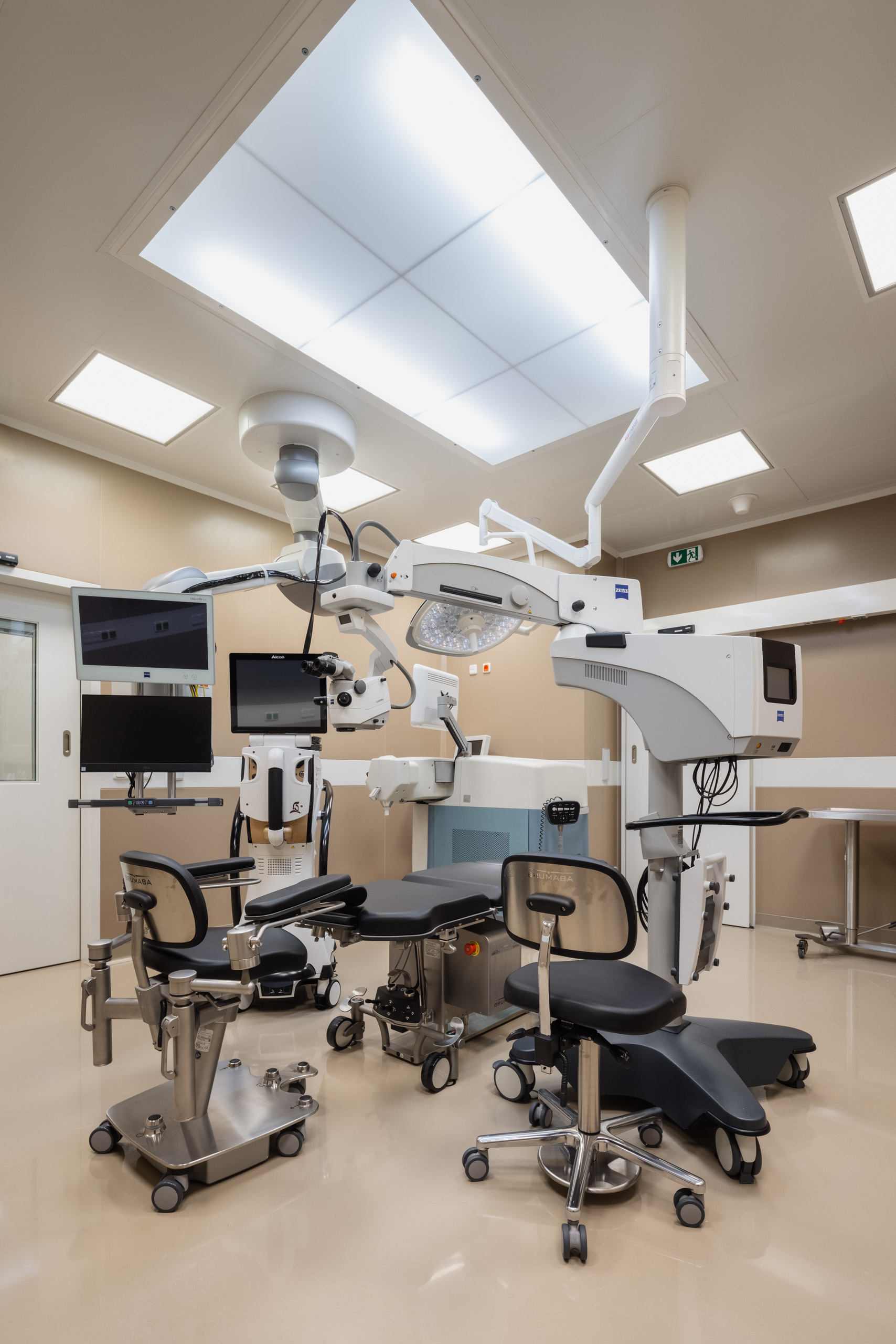 IVIO CLINIC ‒ Specialized Eye Clinic by MUUR studio - Architizer