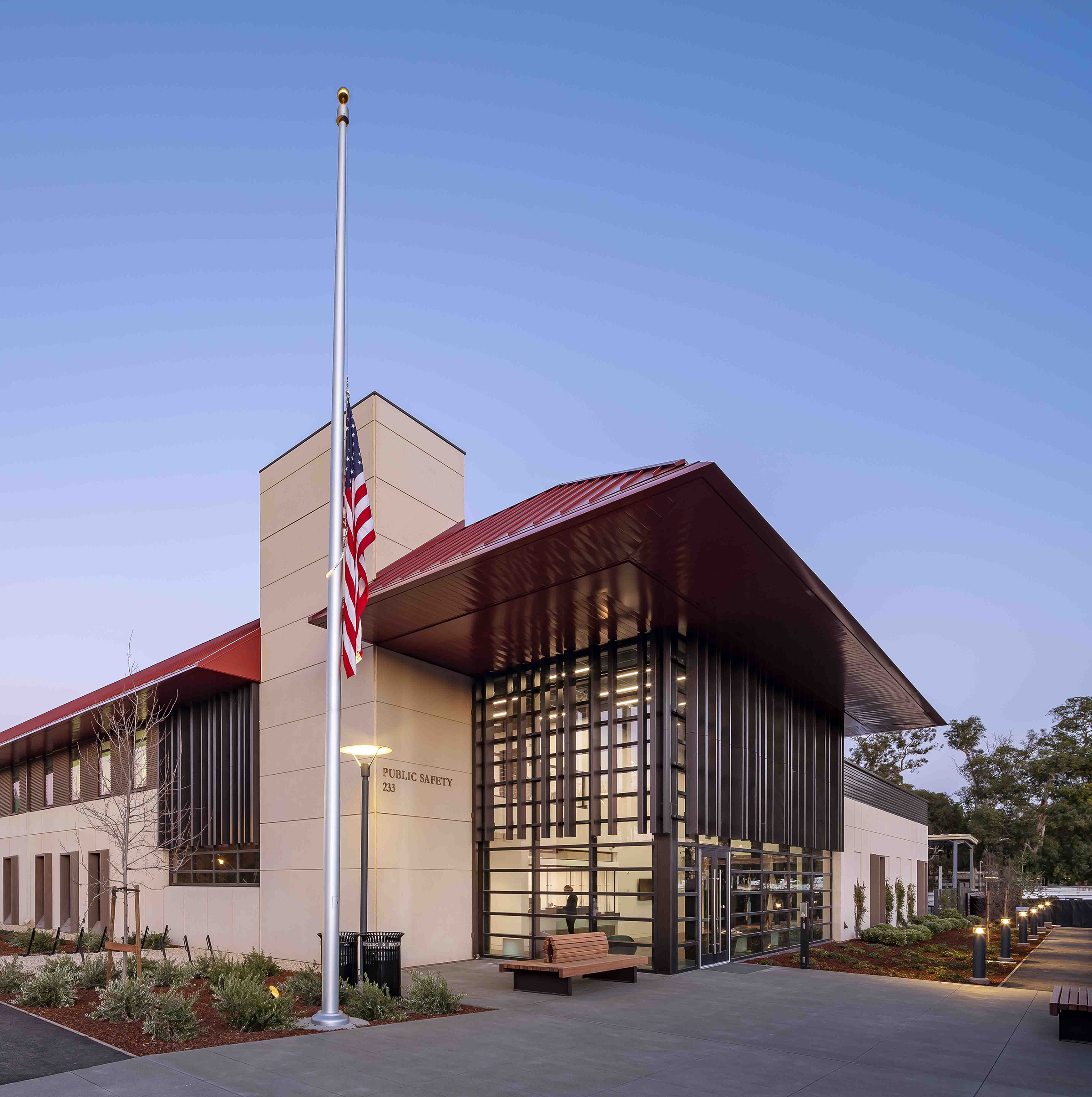 Stanford University Public Safety Building by RossDrulisCusenbery ...