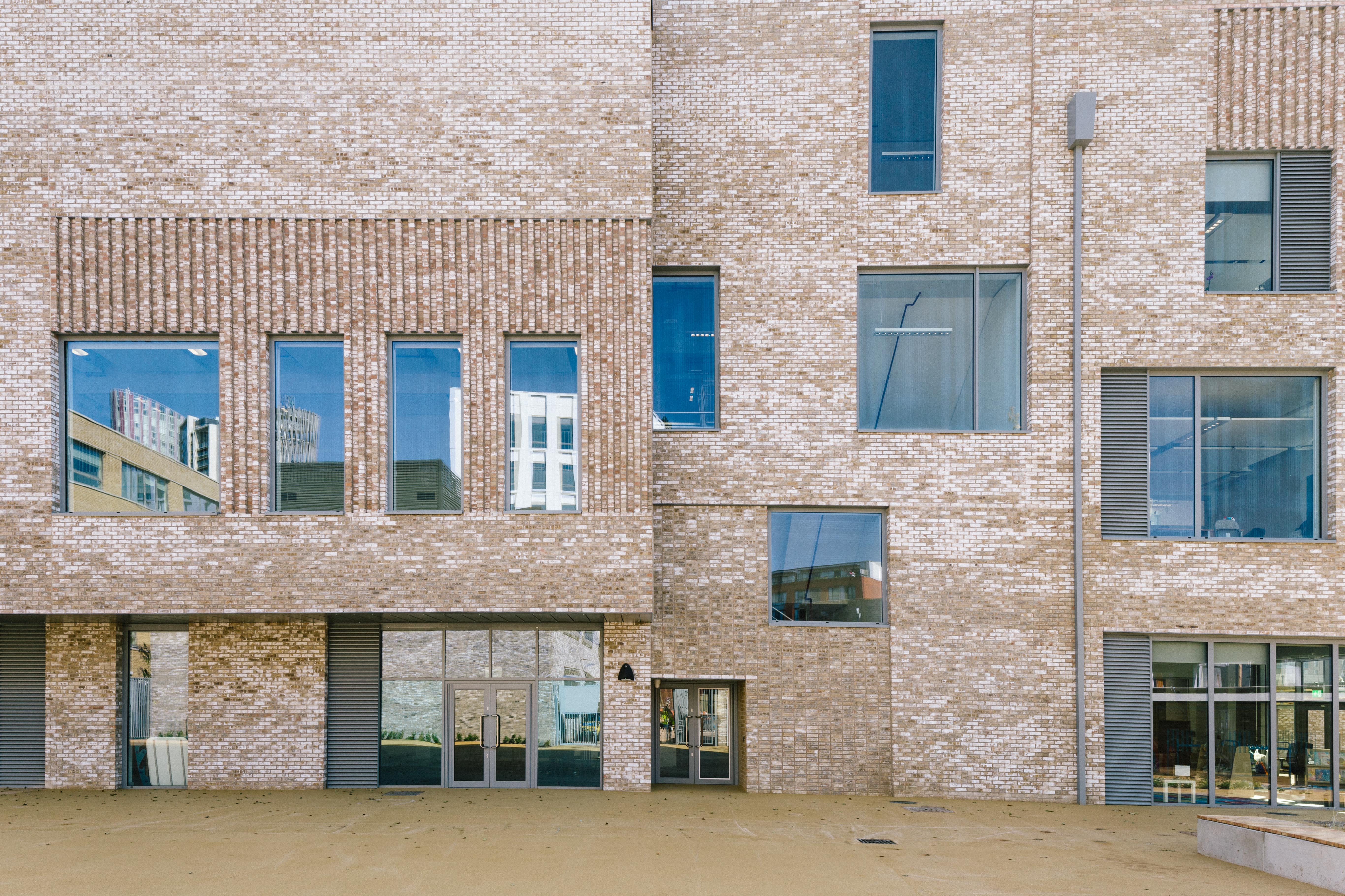 School 360 by Chromaphotography - Architizer