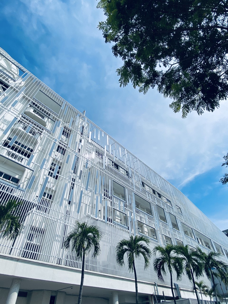 Rebranding of Pantai Hospital Ipoh // Kuee Architect | ARCHCOD