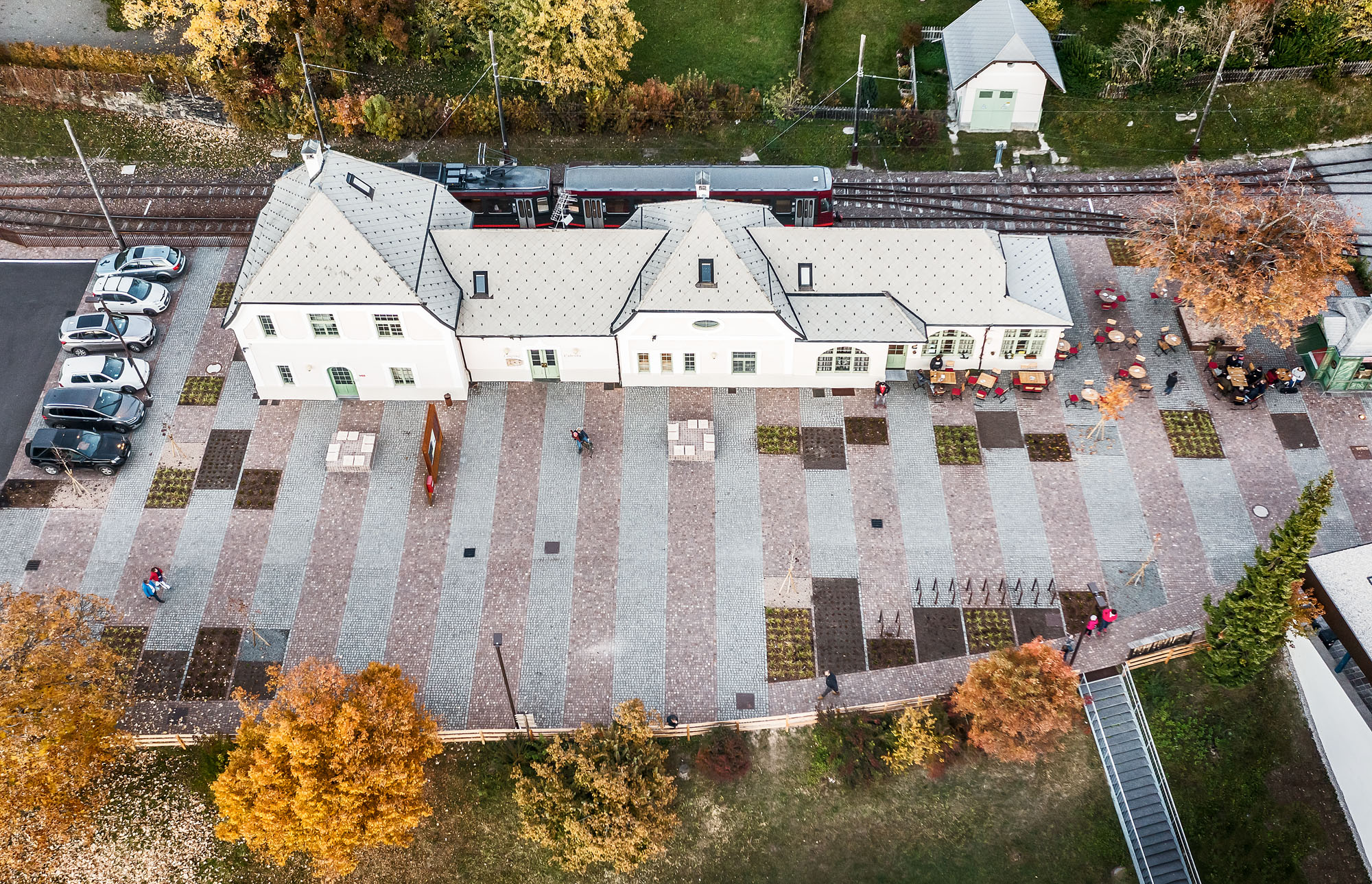 The new lunch room of "Ex-GIL" by Roland Baldi Architects - Architizer