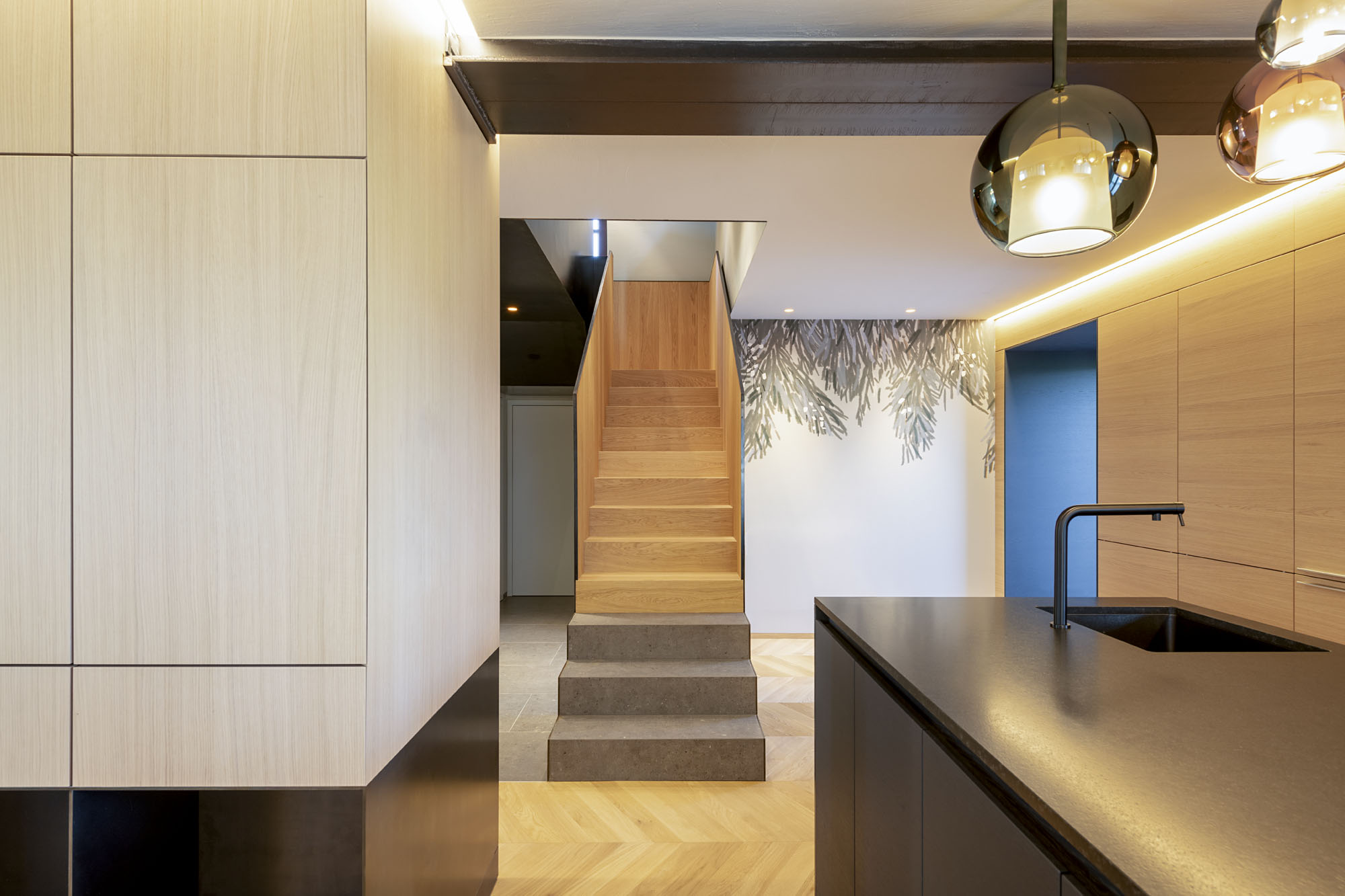 House K2: Inside the traditions, under a monumental roof by monovolume ...