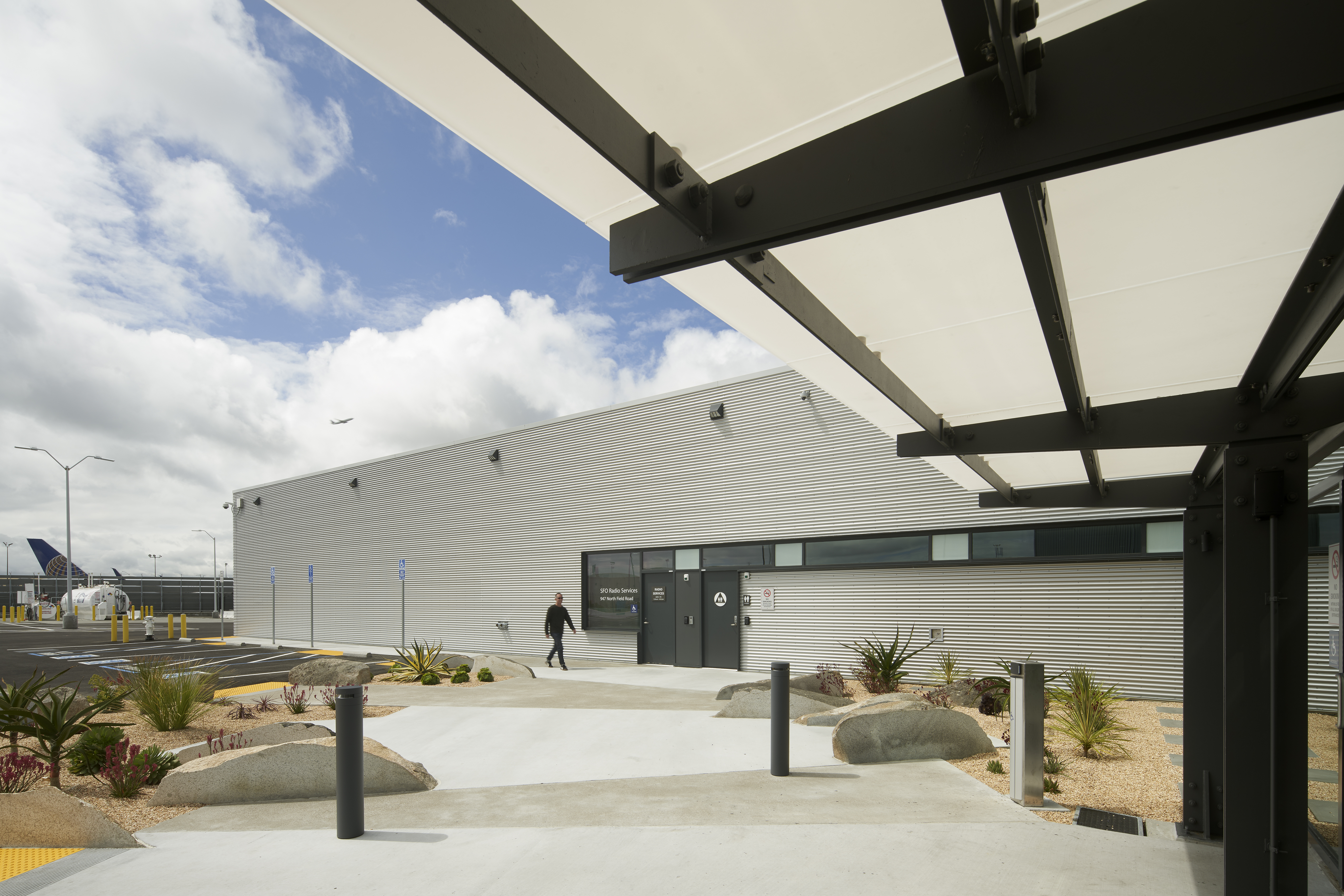 SFO Ground Transportation Unit by MWA Architects - Architizer