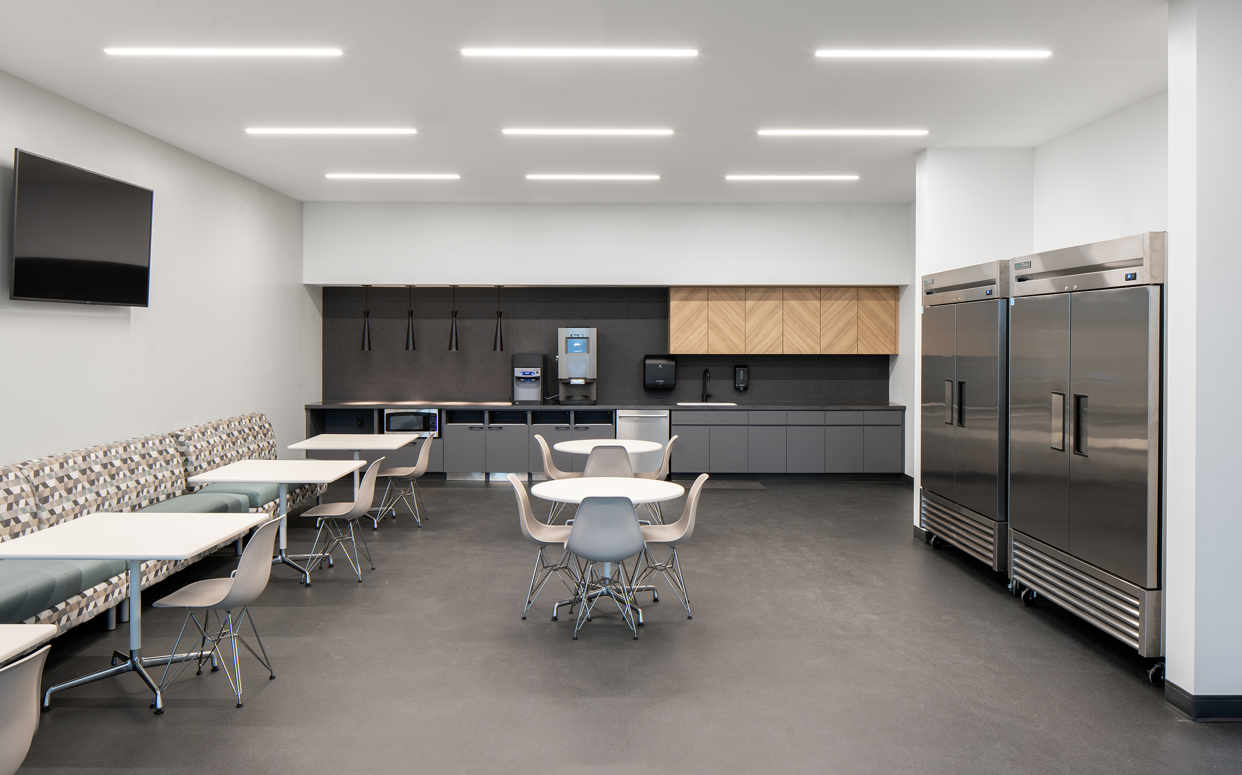 NeoGenomics World Headquarters by Studio+ - Architizer