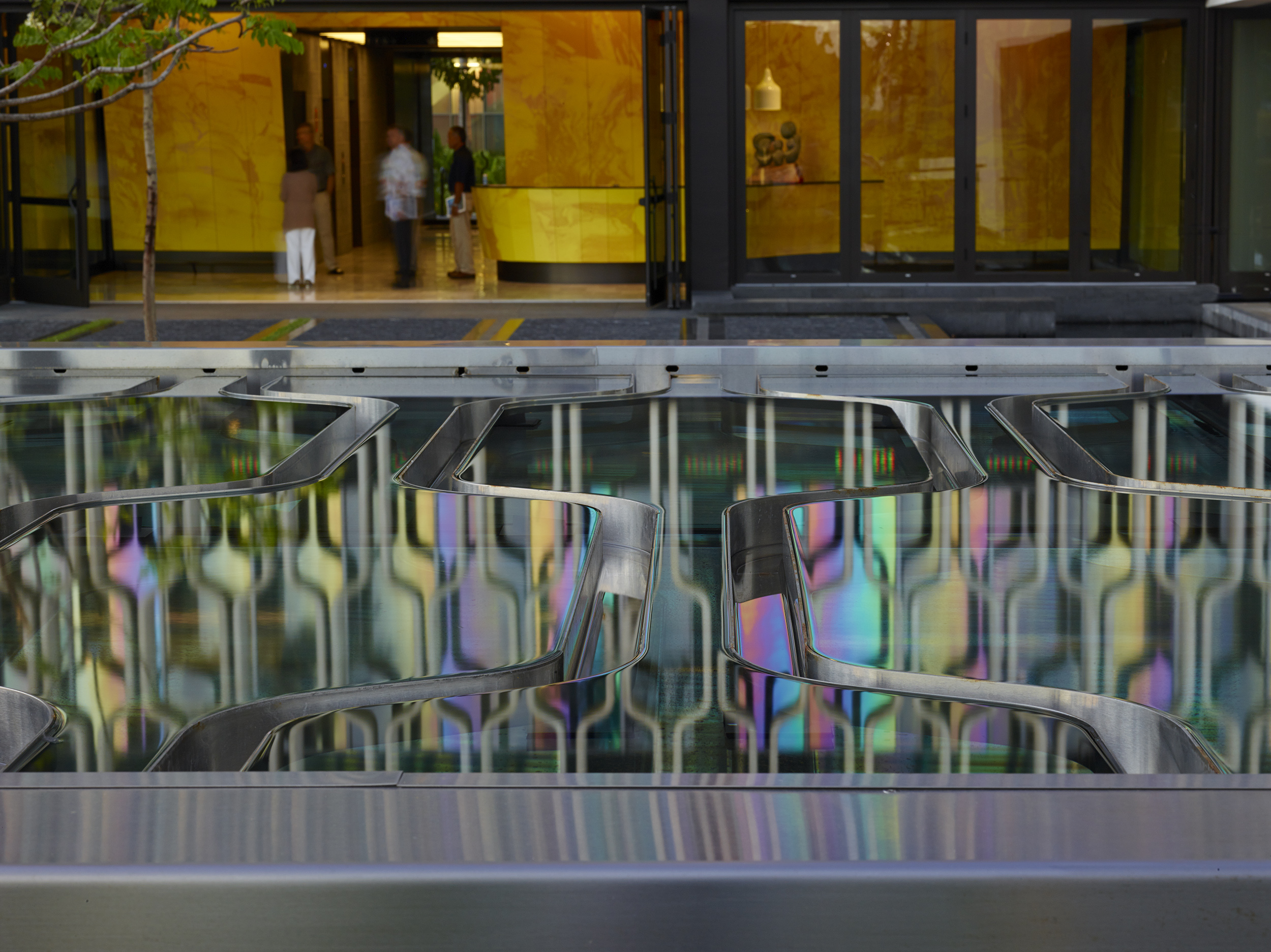 IBM Building / Victoria Ward Visitor Center by Surfacedesign, Inc ...