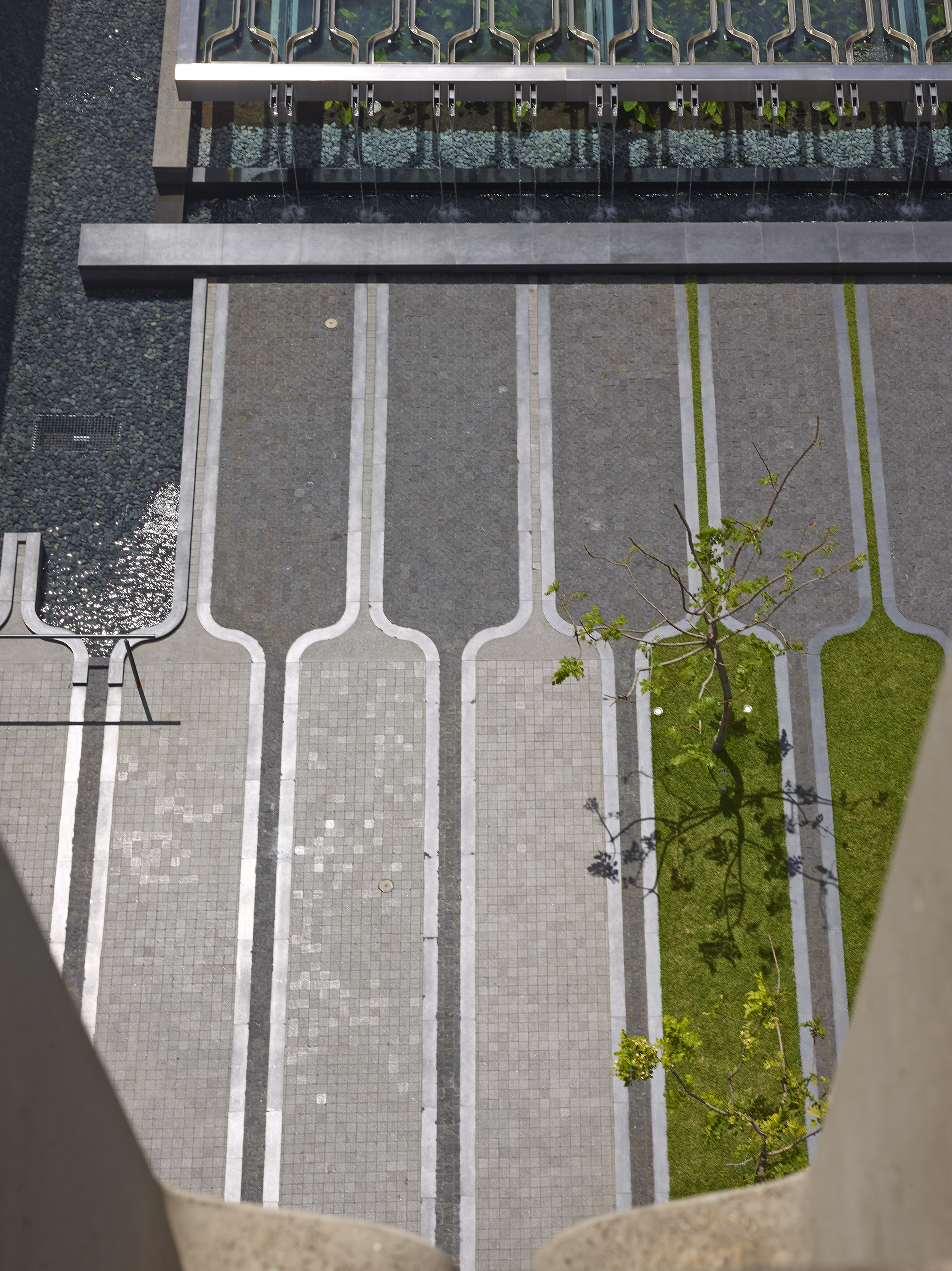 IBM Building / Victoria Ward Visitor Center by Surfacedesign, Inc ...