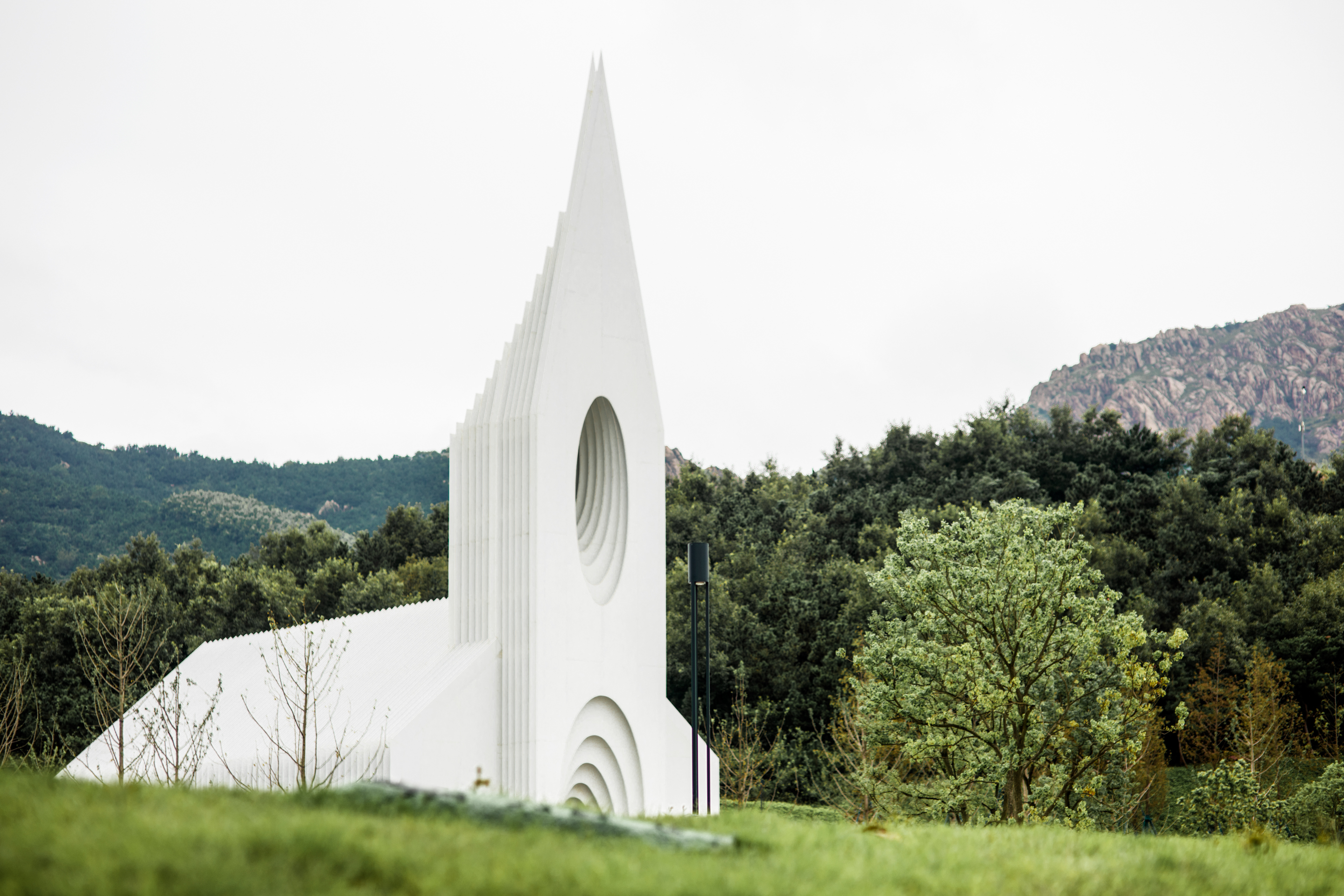 The Chamber Church by BUZZ / Büro Ziyu Zhuang - Architizer