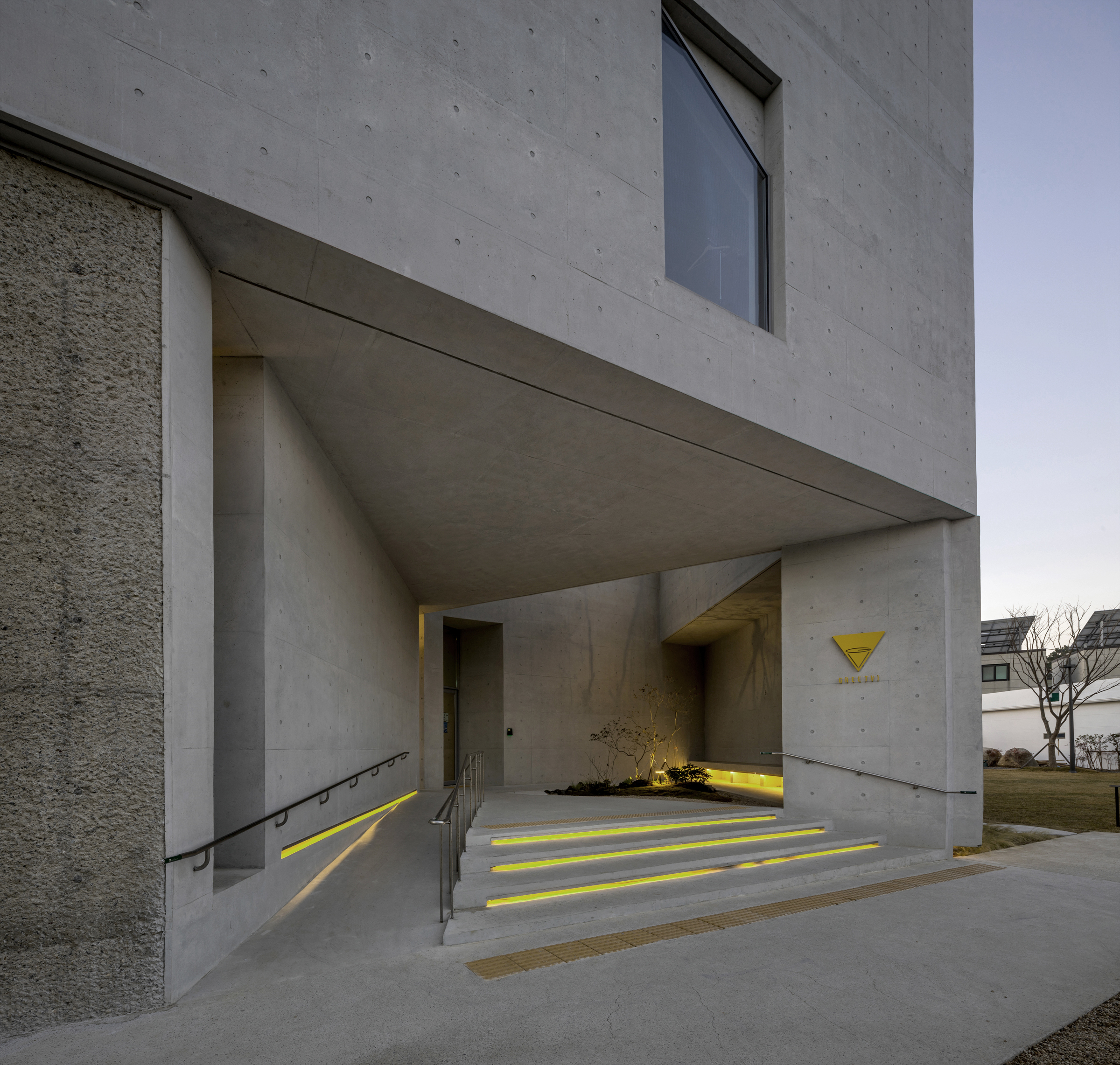 Two Triangles by architect-k - Architizer