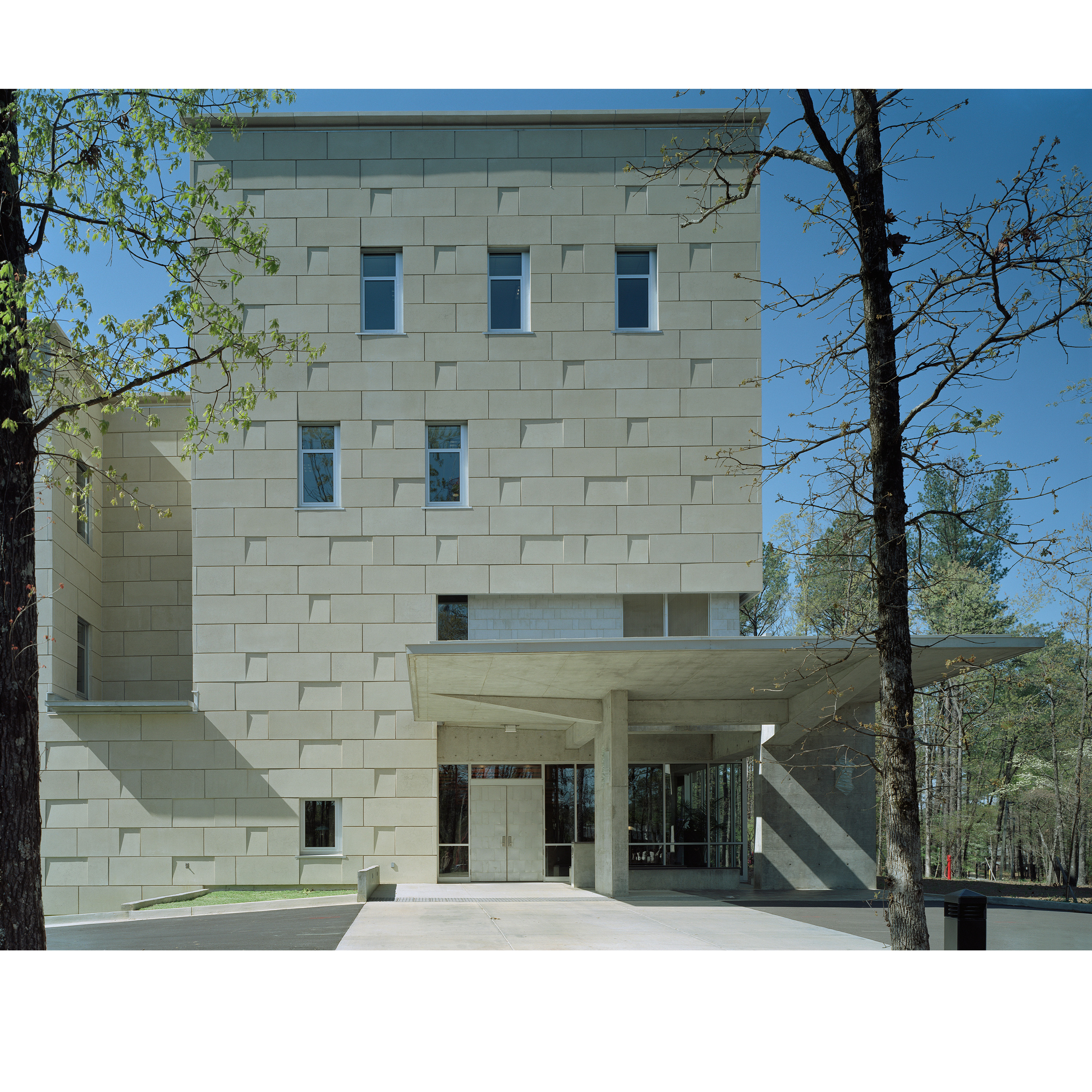 Mississippi Library Commission Headquarters by Duvall Decker - Architizer