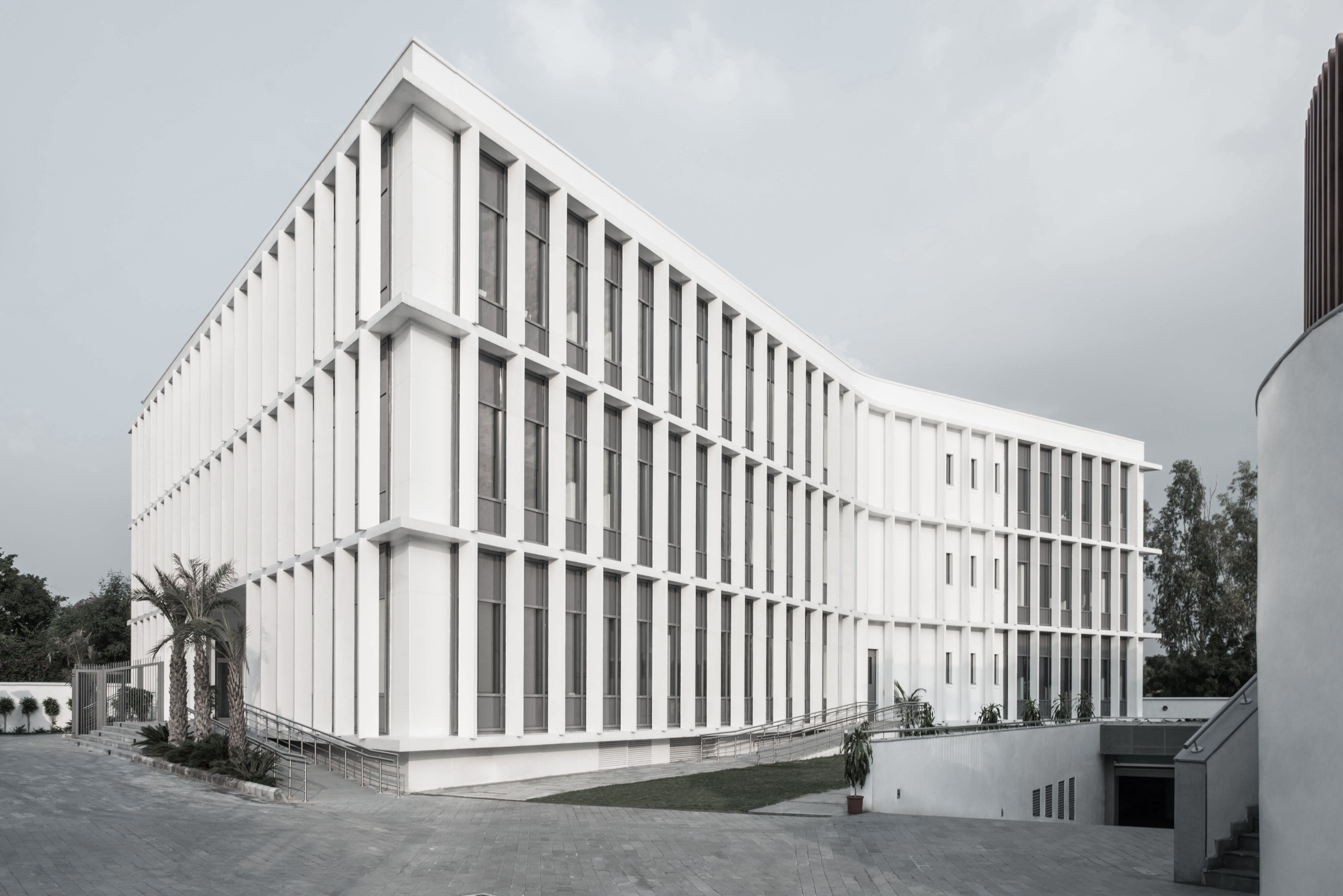 The Royal Danish Embassy in India by Vilhelm Lauritzen Architects ...