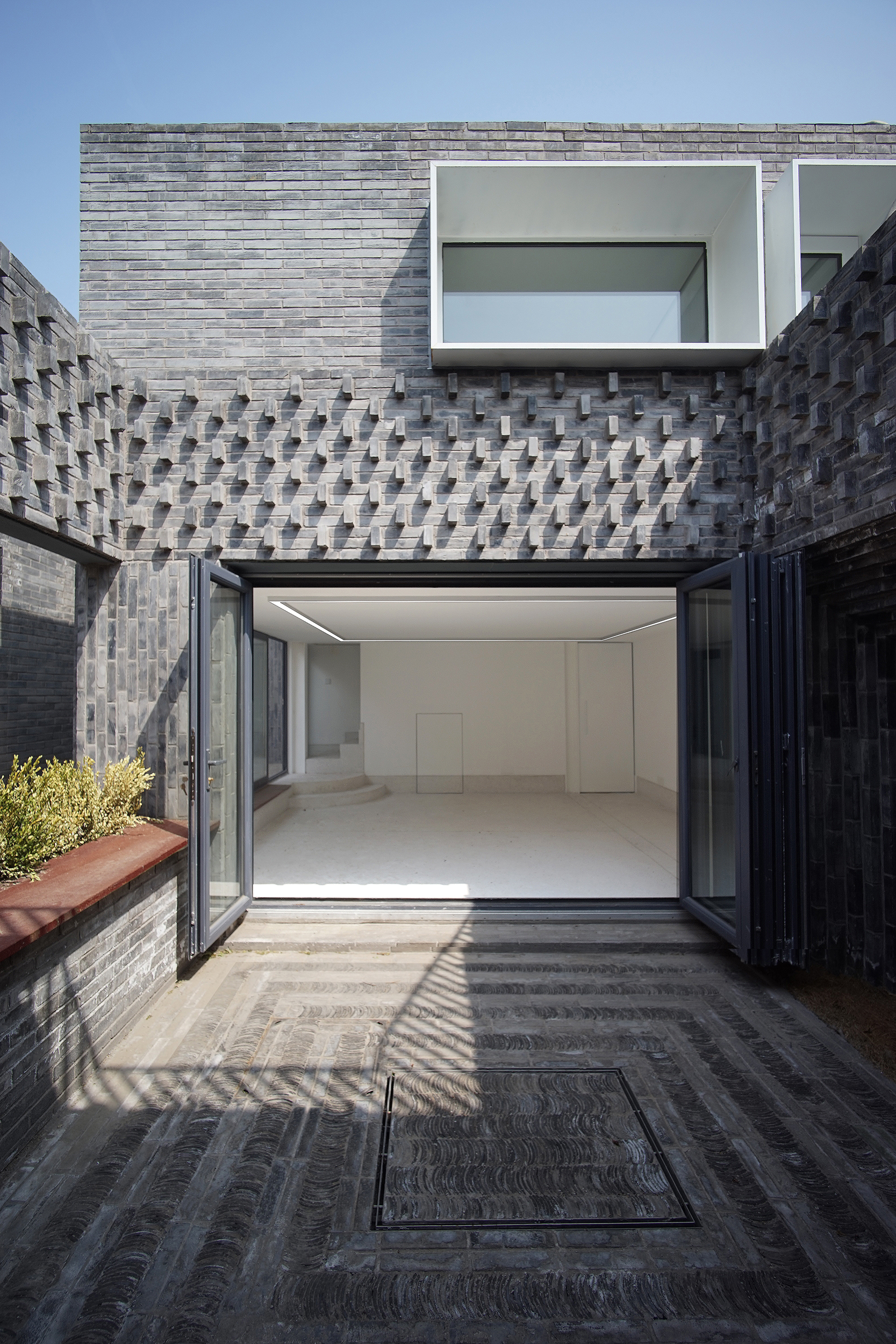 Courtyard House Redevelopment Project by Jí Architects - Architizer