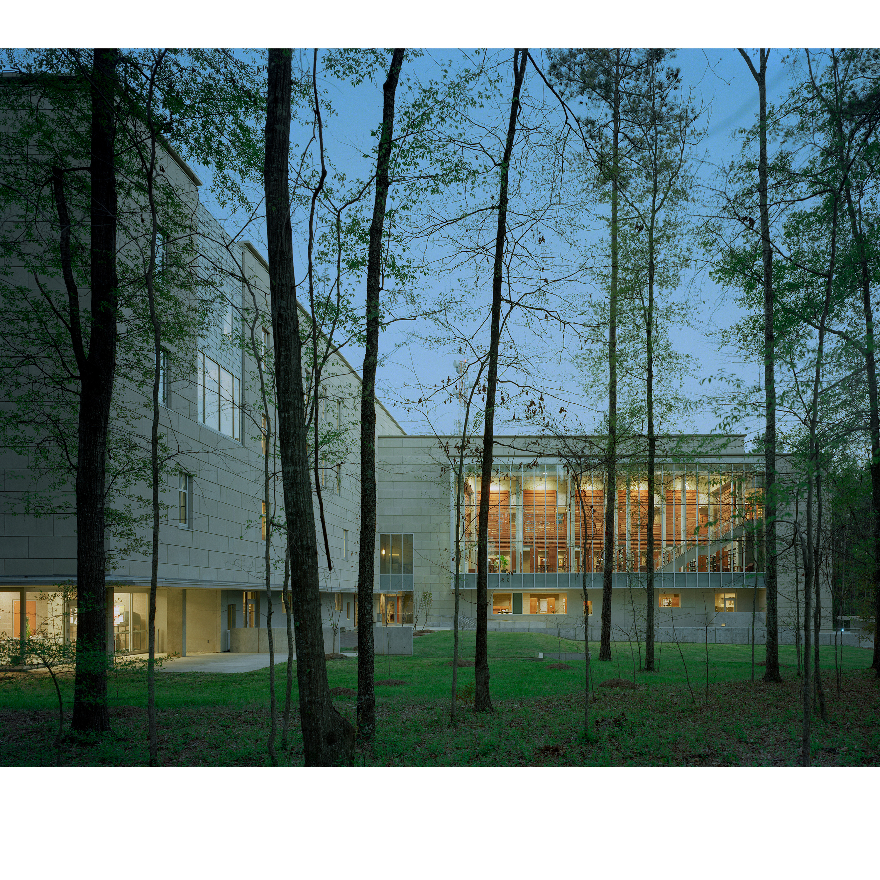 Mississippi Library Commission Headquarters by Duvall Decker - Architizer