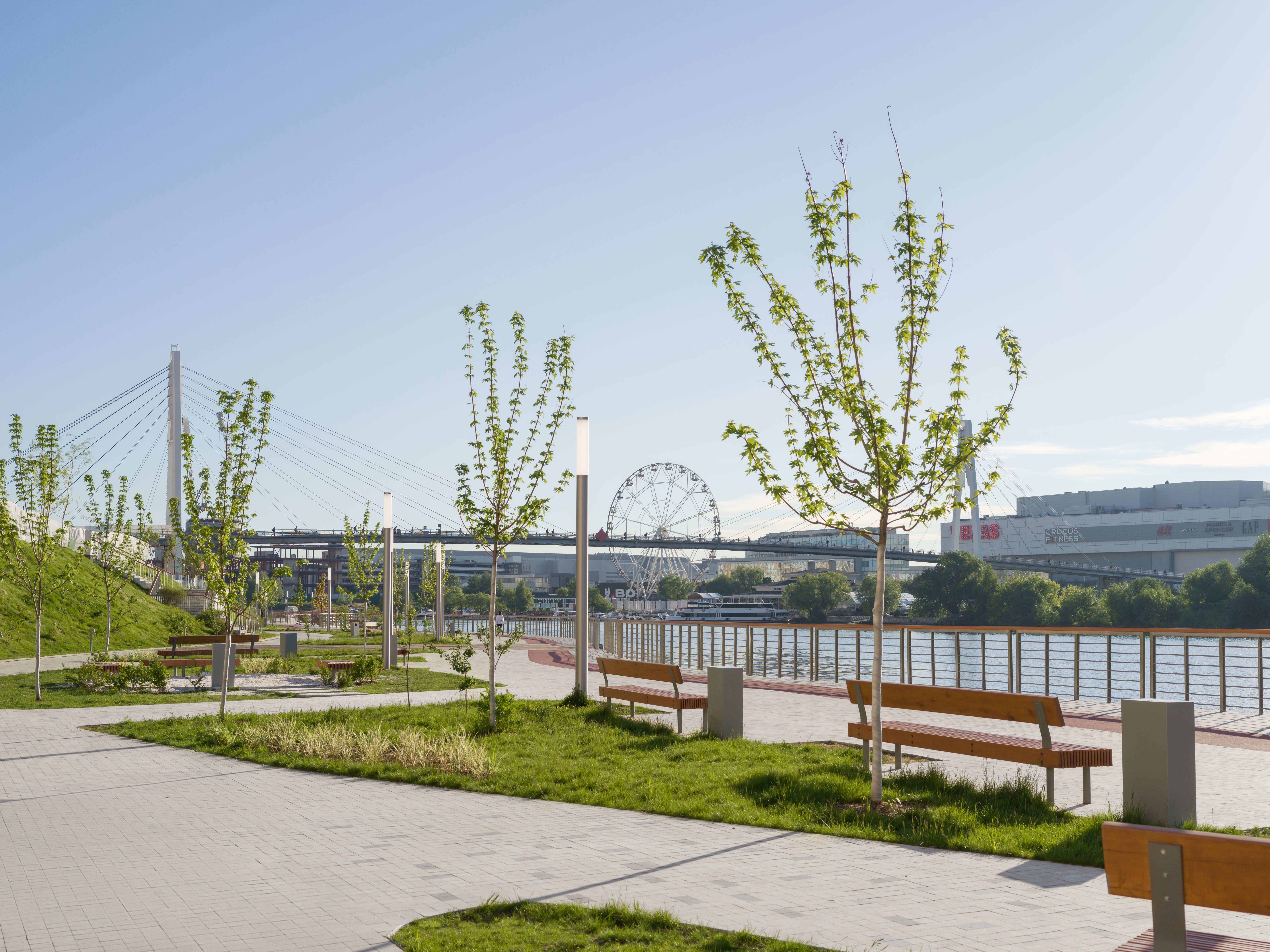 A new embankment designed in collaboration with communities by Basis ...