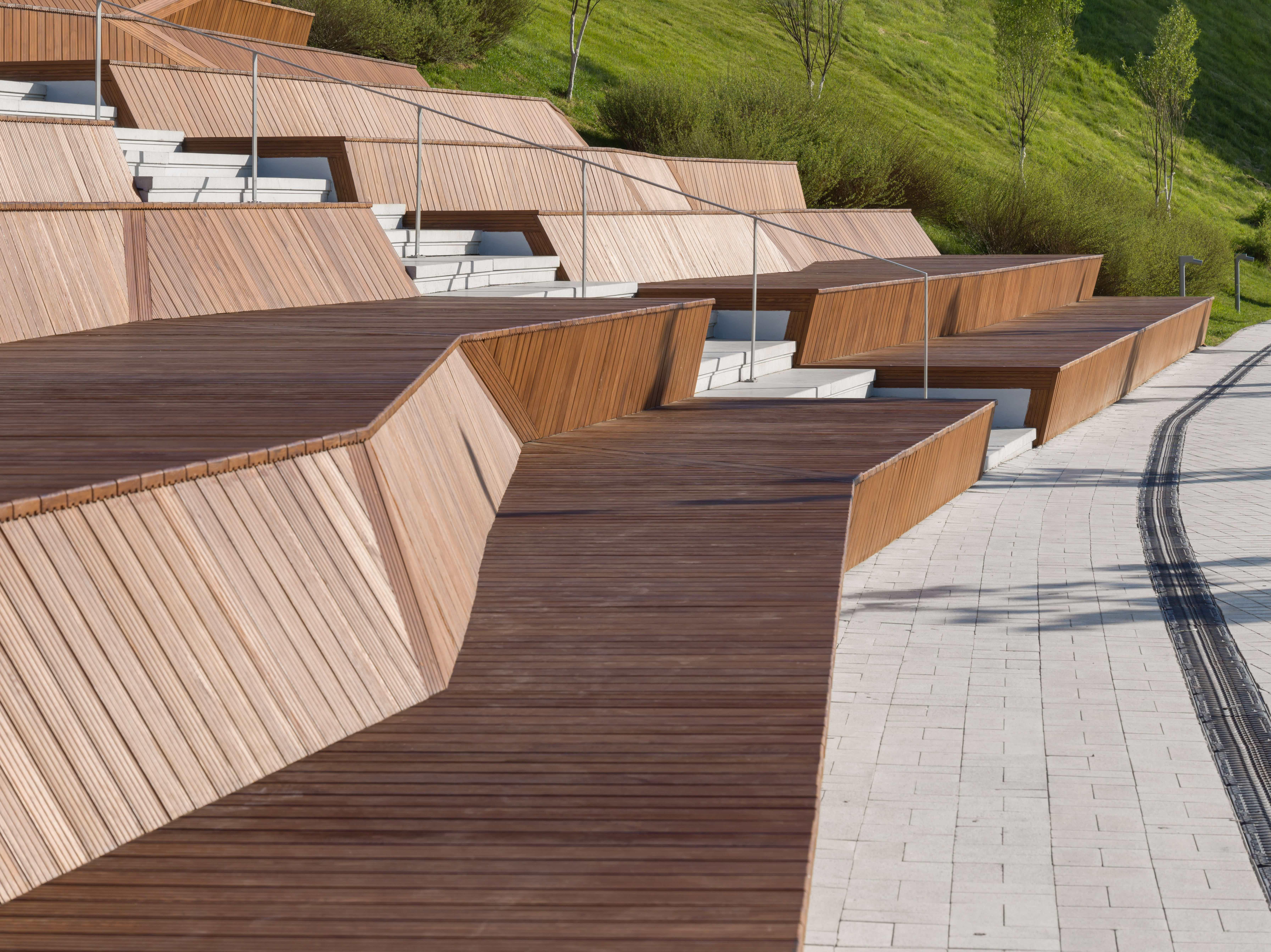 A new embankment designed in collaboration with communities by Basis ...