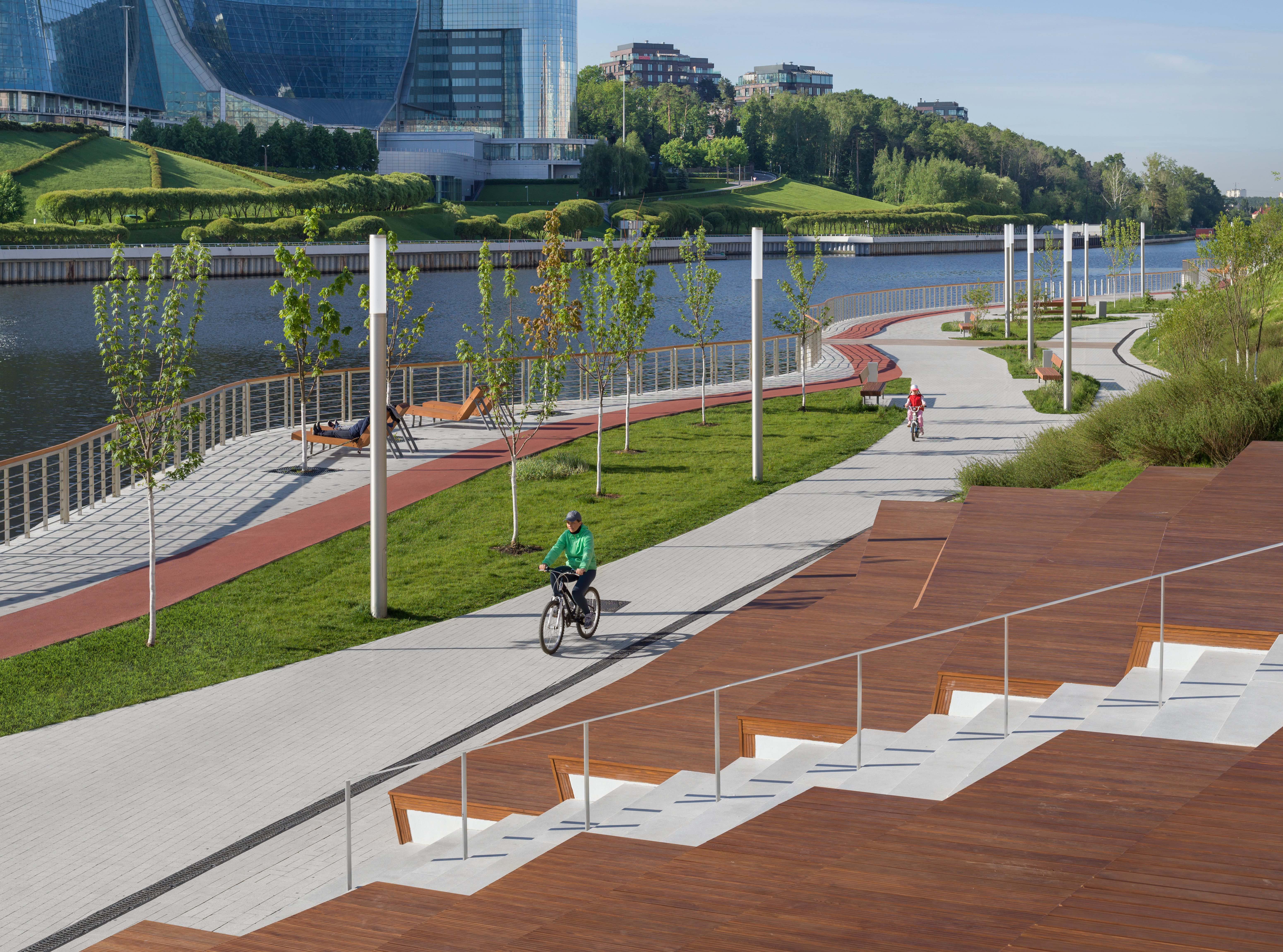 A new embankment designed in collaboration with communities by Basis ...