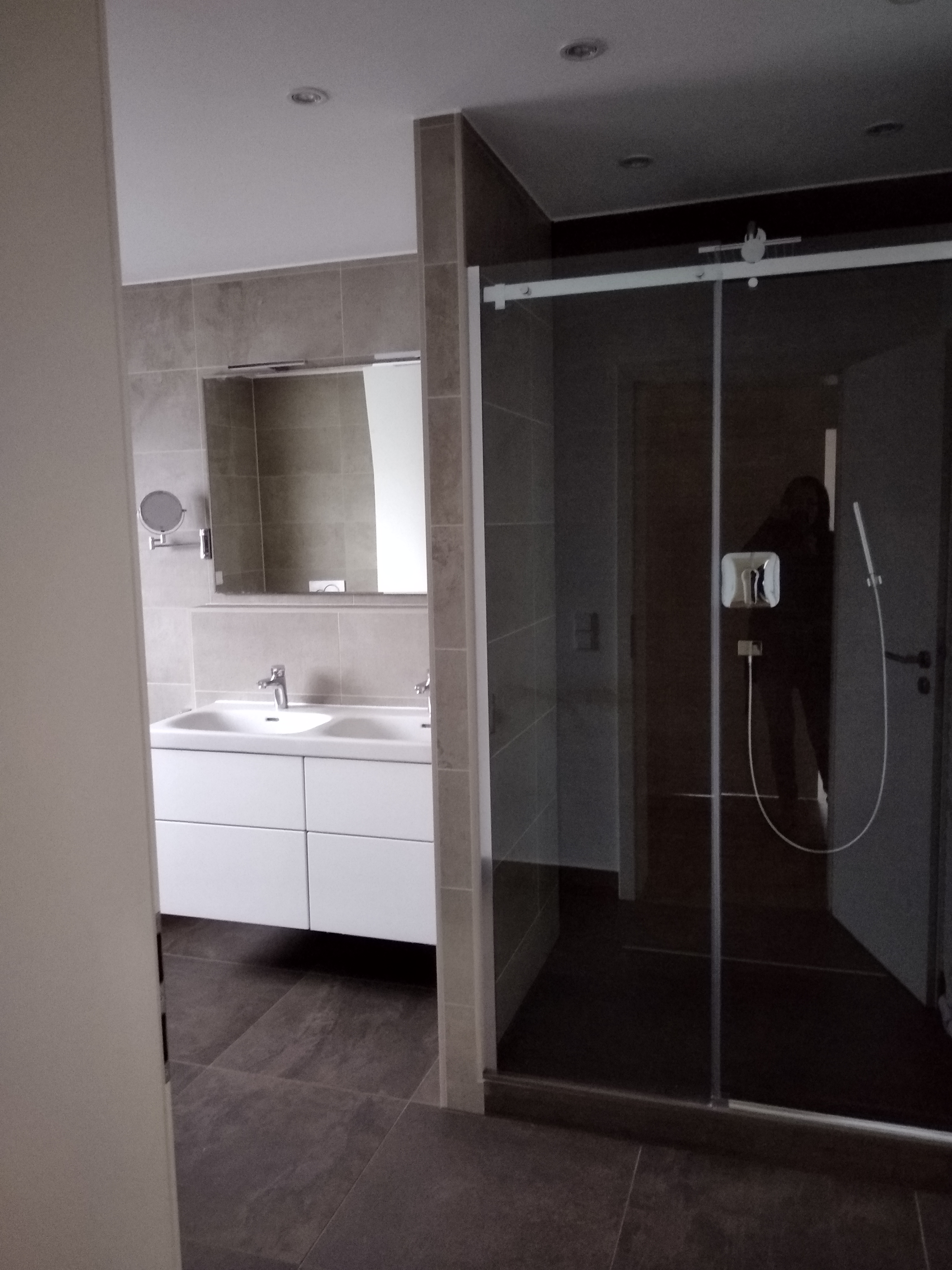 Created a minimalistic House by REUTER manufactur raumcultur - Architizer