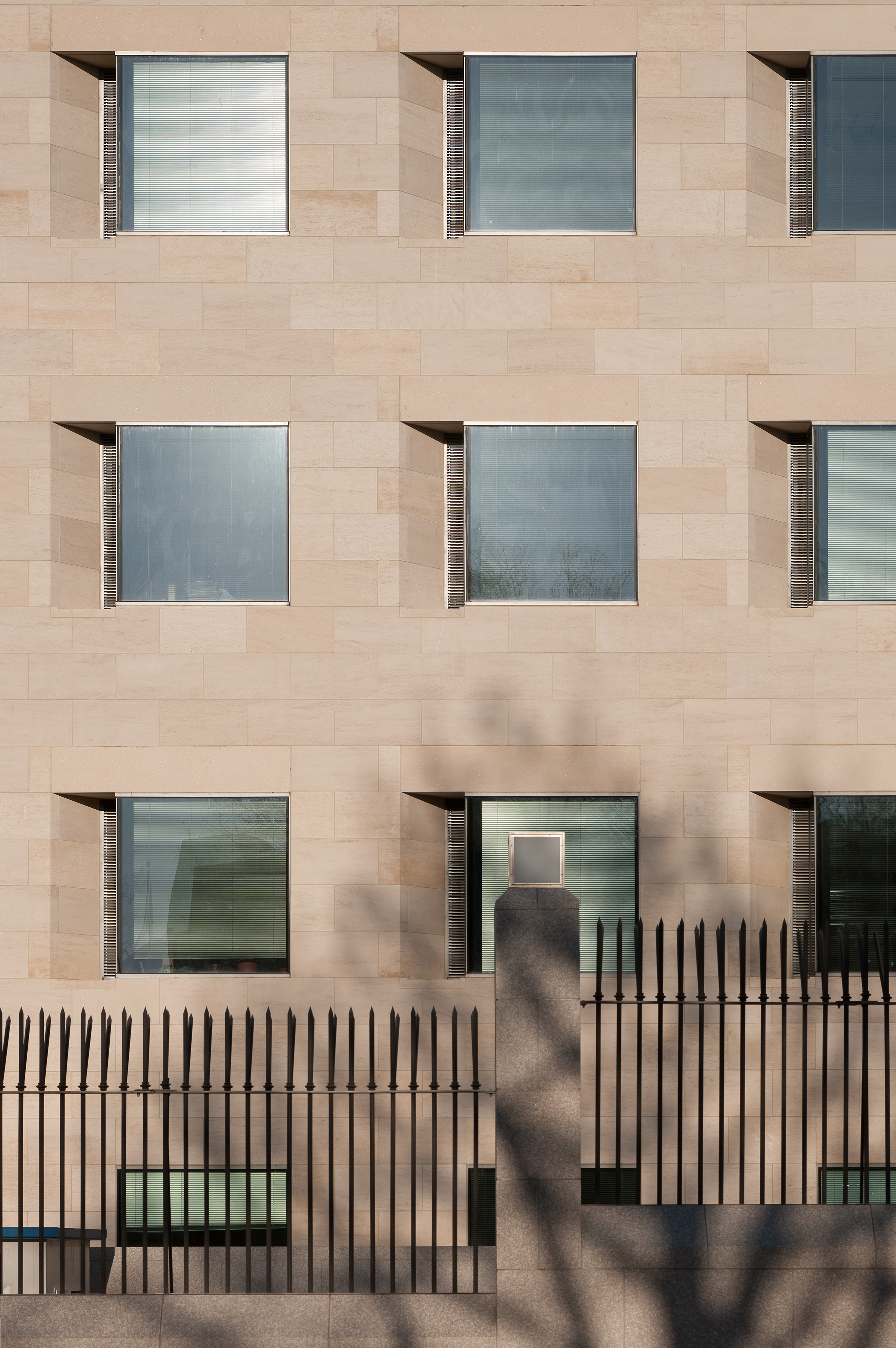 Embassy of the People's Republic of China in the U.S.A. Chancery ...