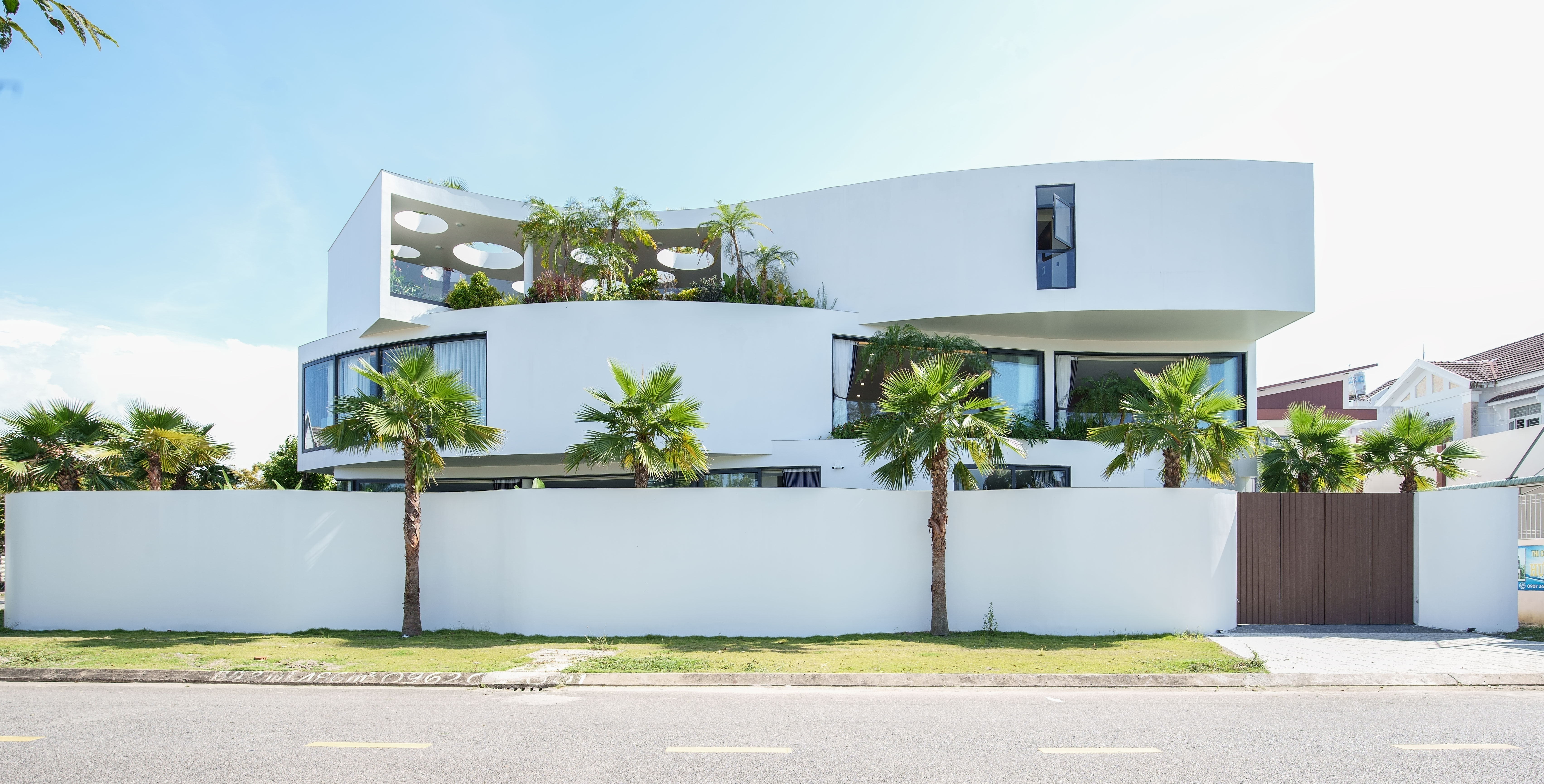 Waves House by 85 Design - Architizer