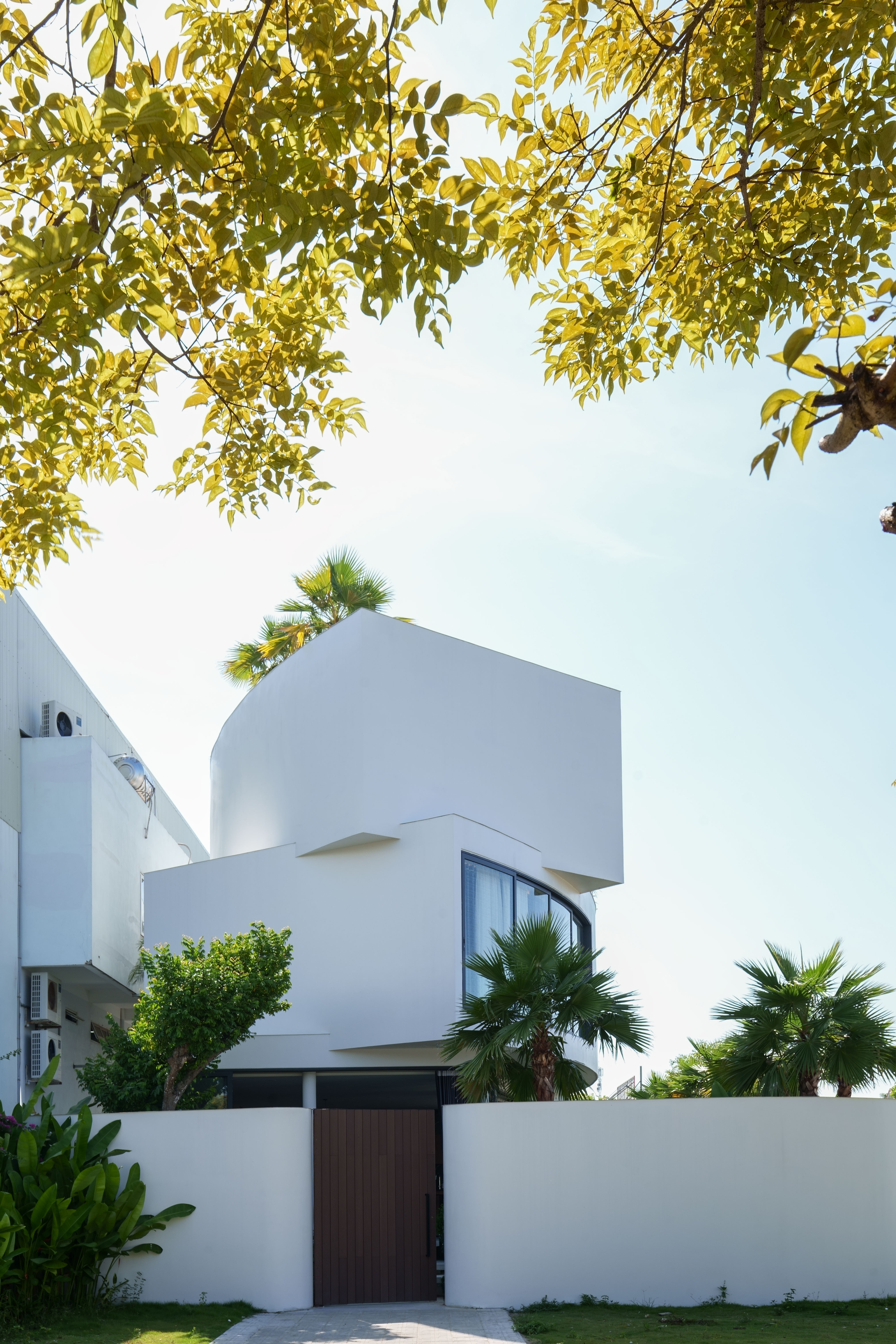 Waves House by 85 Design - Architizer