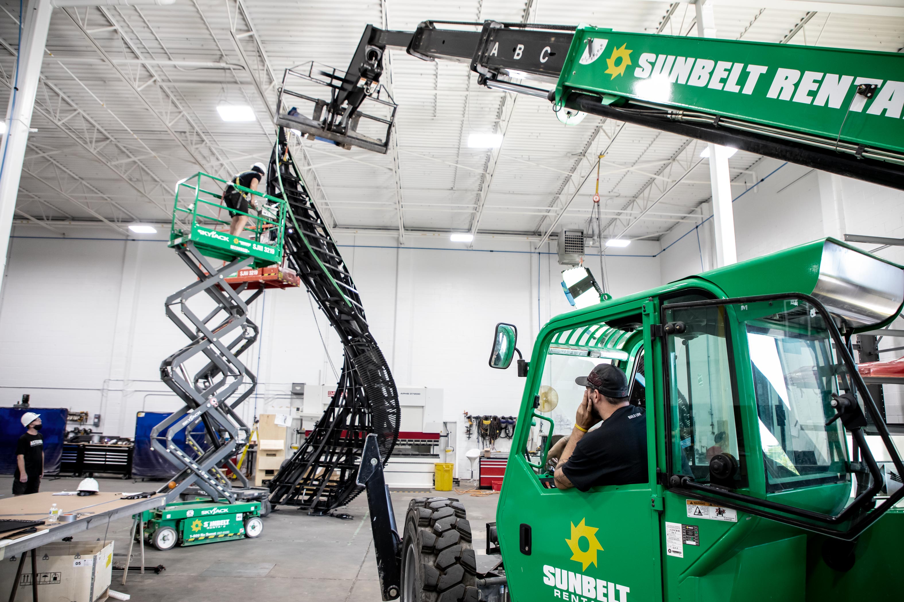 AL DAVIS MEMORIAL TORCH LED FLAME by ASTOUND - Architizer