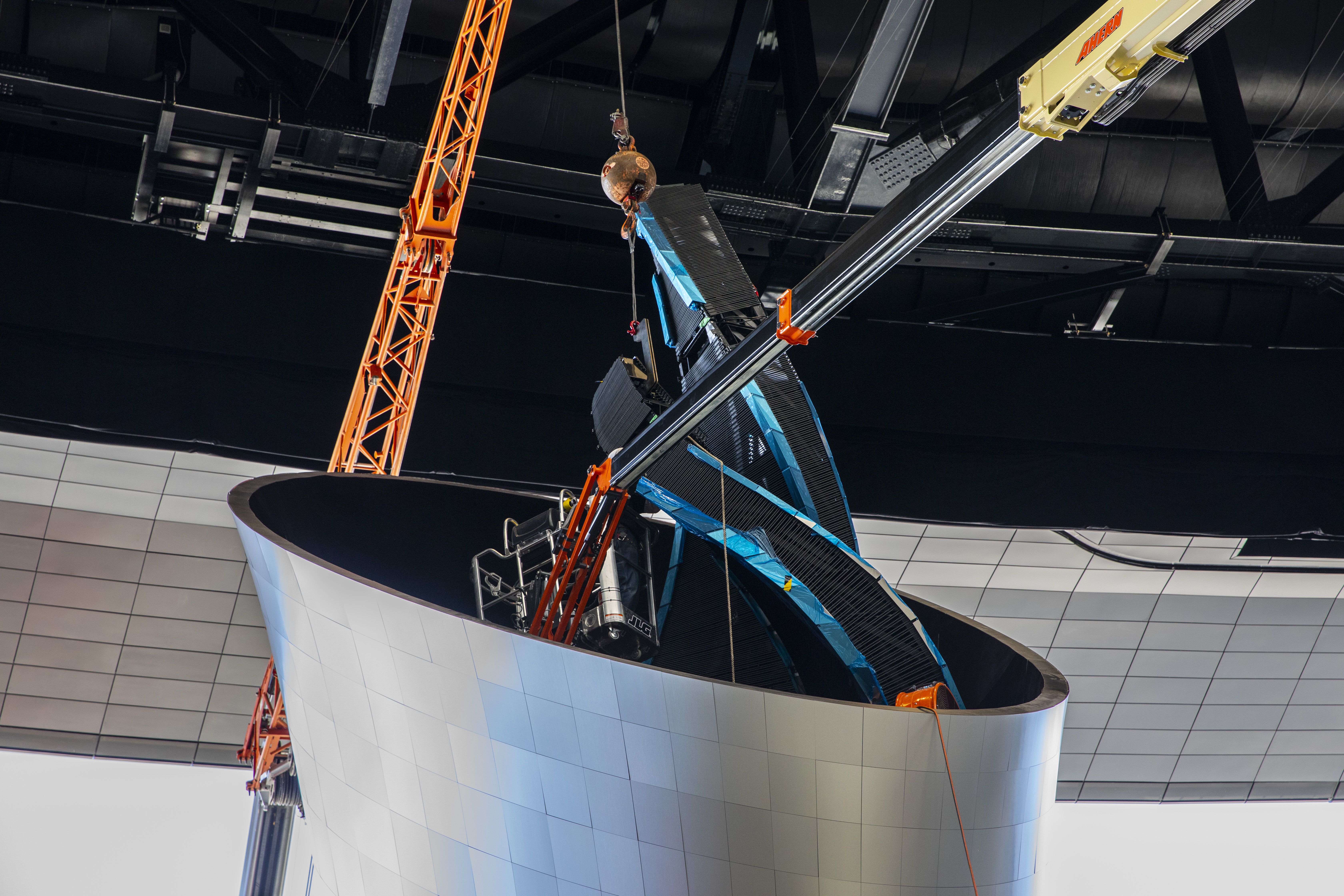 AL DAVIS MEMORIAL TORCH LED FLAME by ASTOUND - Architizer