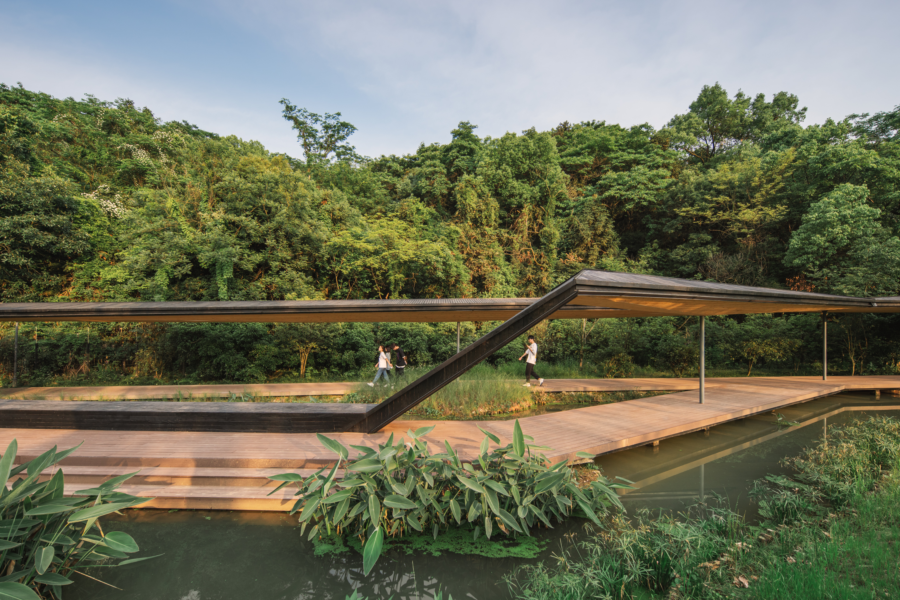 Idea 3500569: Floating Cornice on the Brook by line+ studio in China ...
