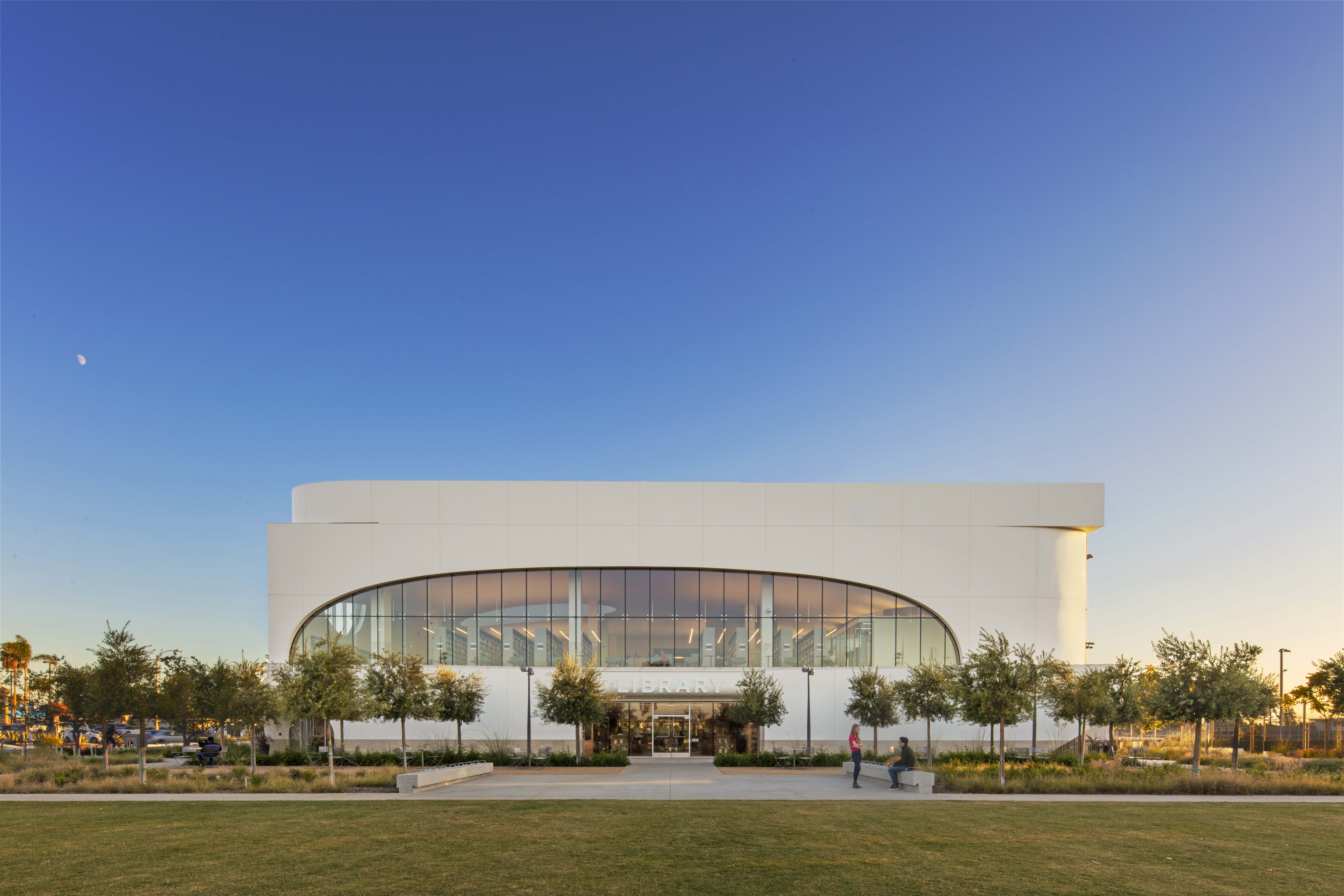 Costa Mesa Donald Dungan Library by Johnson Favaro - Architizer