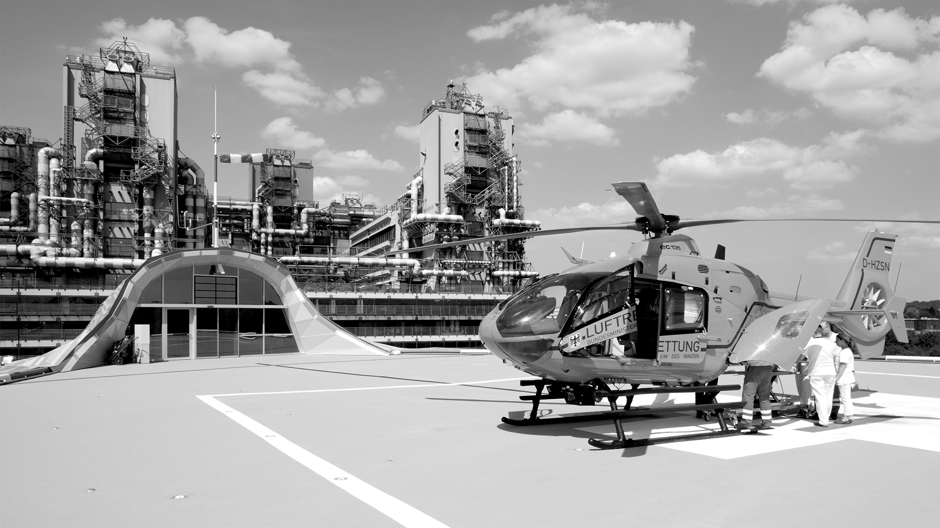 Helicopter landing platform at Aachen University by OX2architekten ...