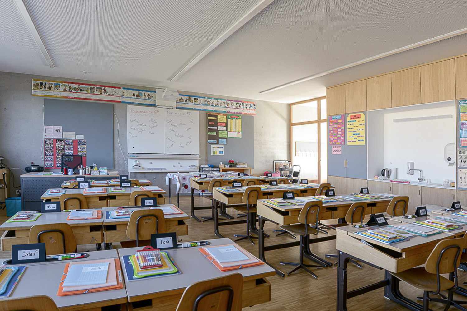 Urban innovation for new Meinier school by mue atelier d'architecture ...