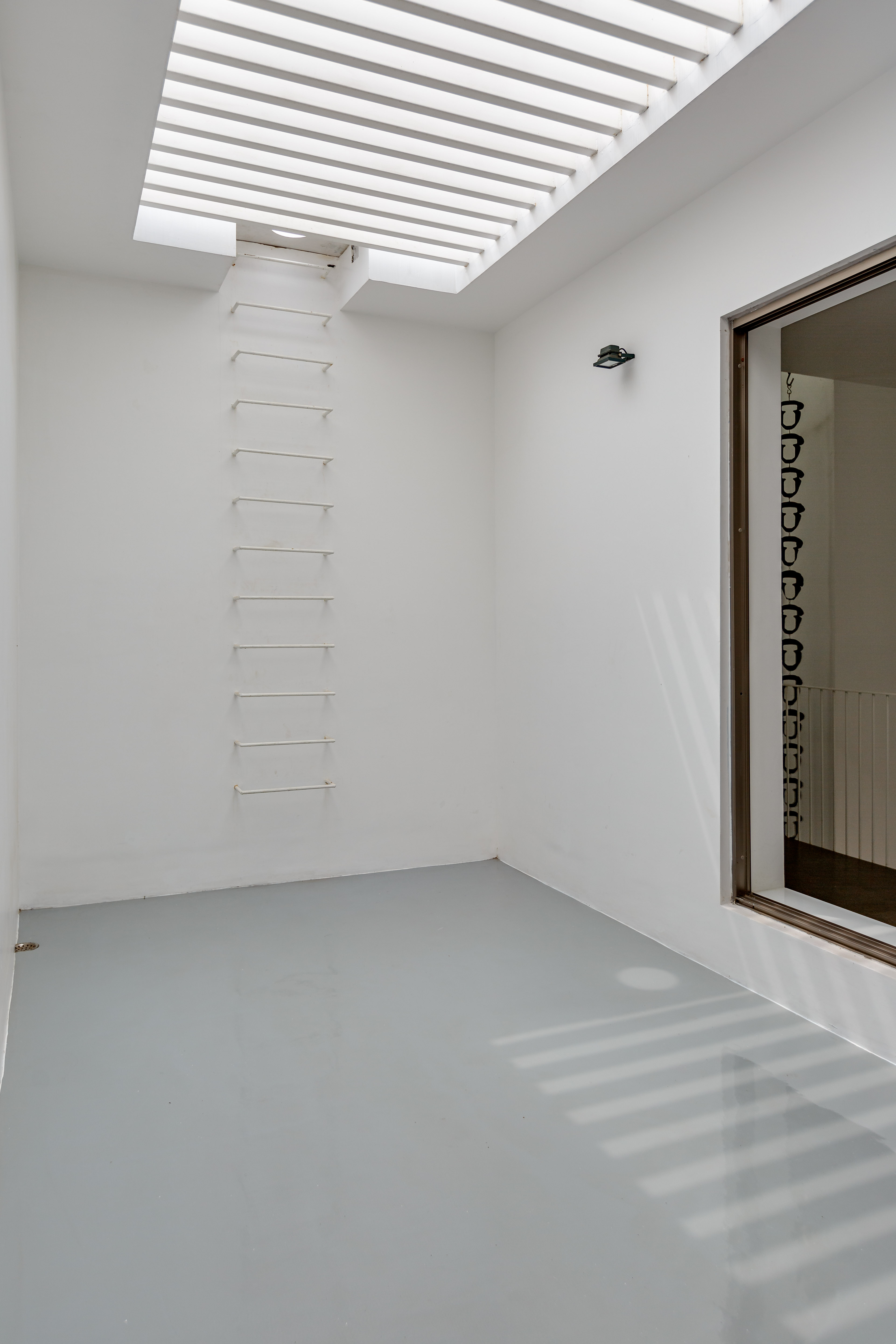 The Civil Engineer House by LID Architects - Architizer