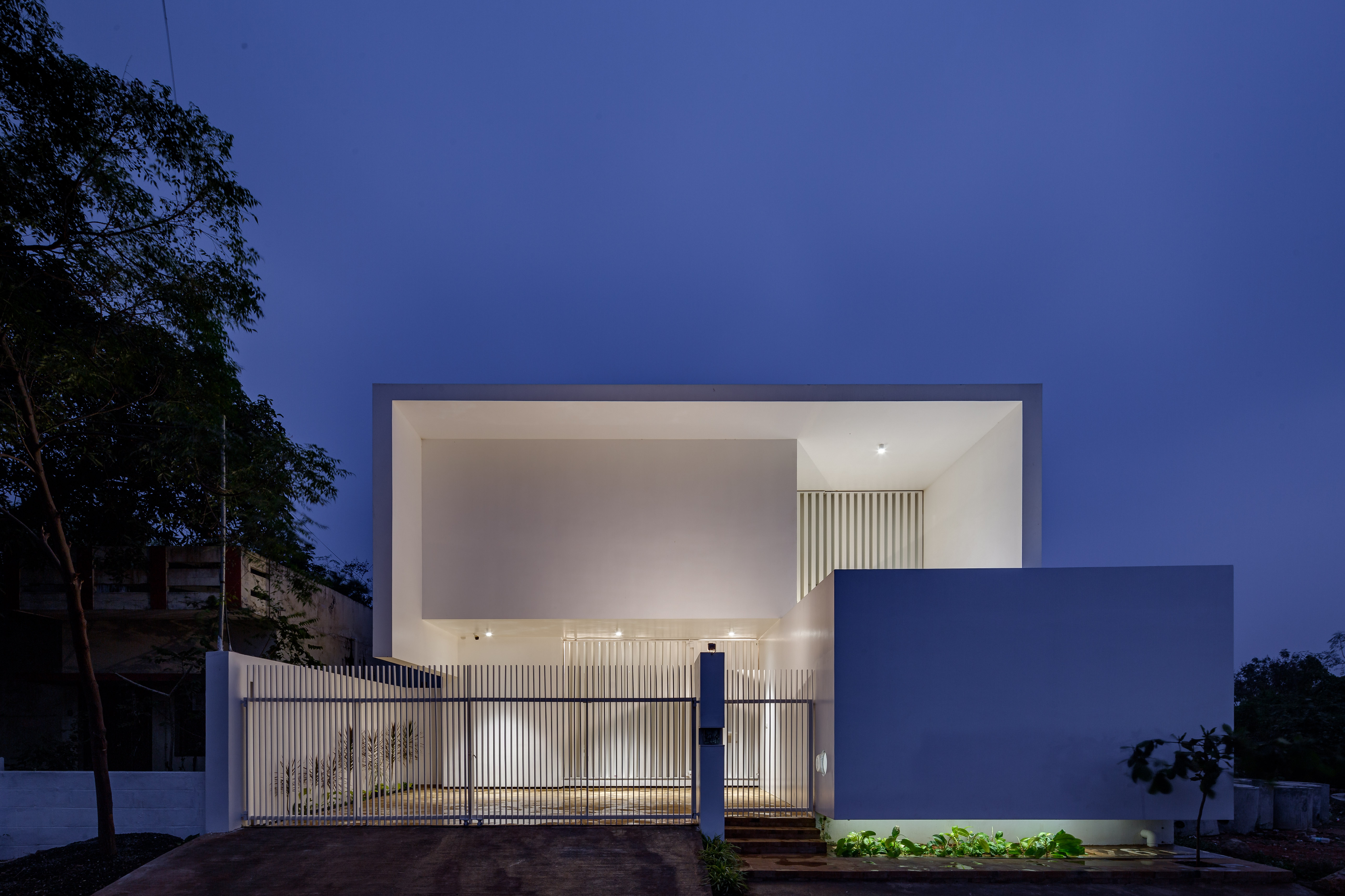 The Civil Engineer House by LID Architects - Architizer