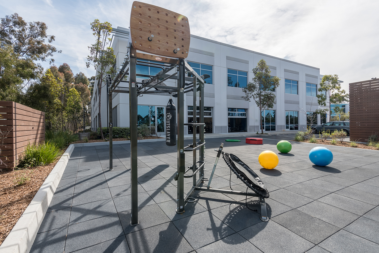 Mission Federal Credit Union Headquarters by ID Studios, Inc. - Architizer