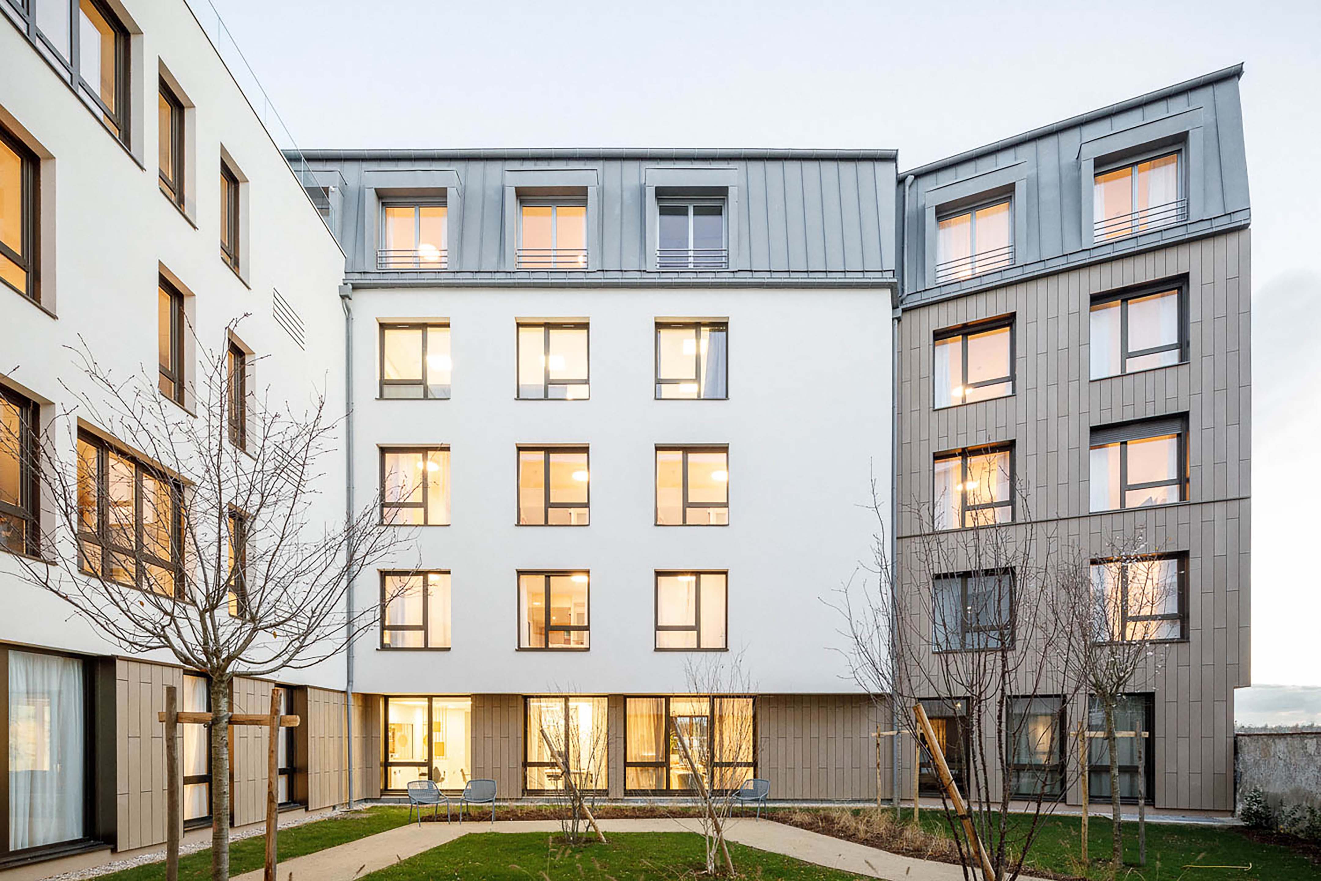Residential facility for dependent elderly people with 94 beds and 6 ...
